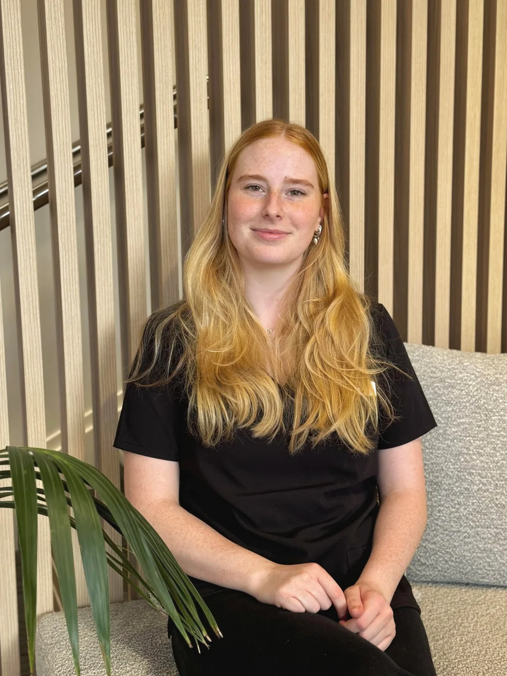 Reception & Dental Assistants — Advanced Dental
