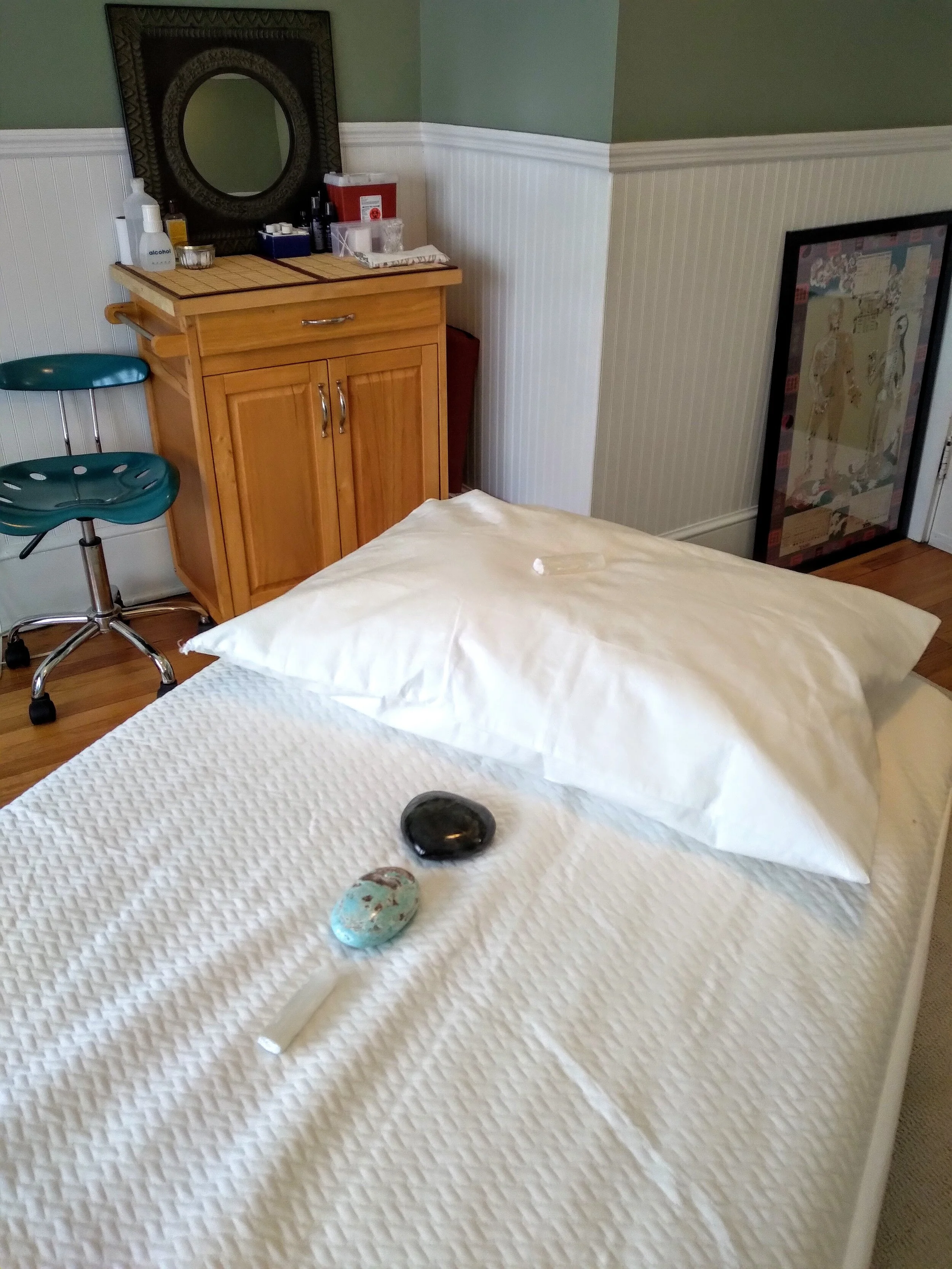 Inviting Abundance - Reiki Energy Healing Sessions and Classes