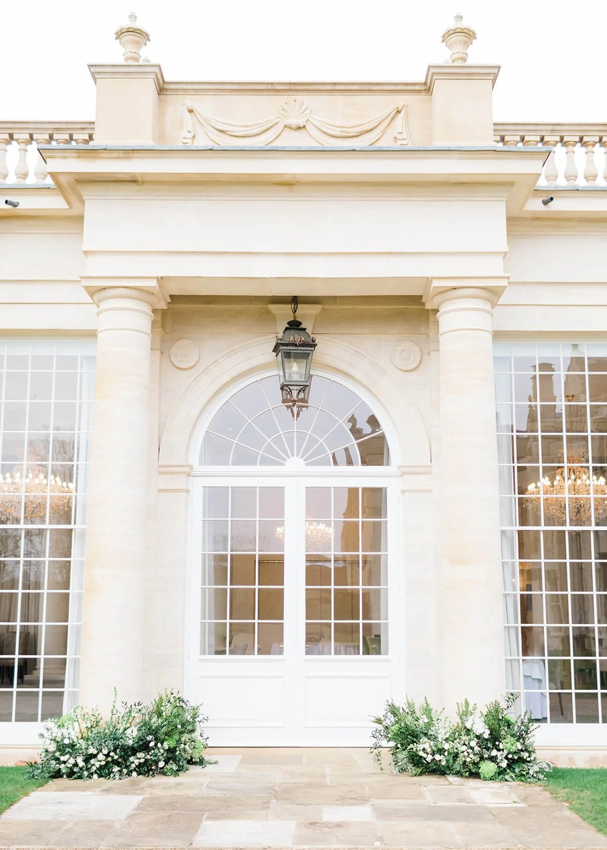 Green and White Winter Wedding Inspiration at Rushton Hall — Olive ...