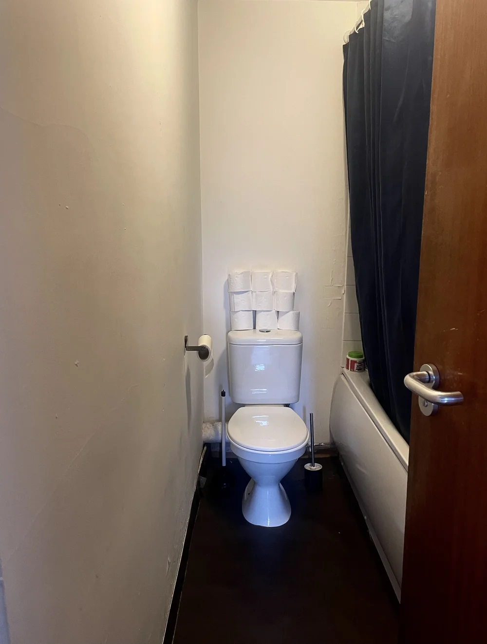 HACKNEY WICK — Inn Town