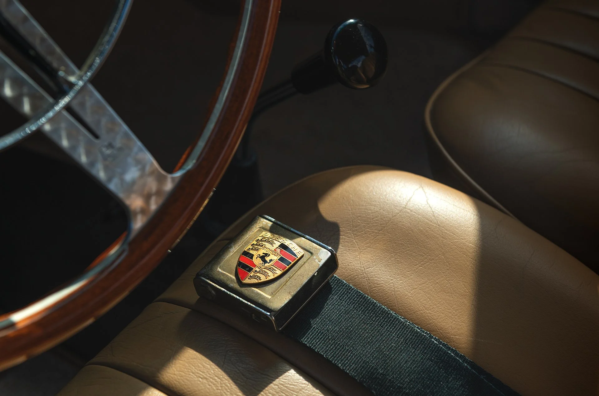 Avery Peechatka Automotive Photography