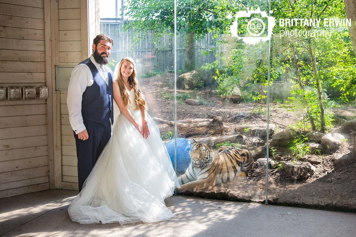 Caila + Michael = Married! | Indianapolis Zoo wedding photographer ...
