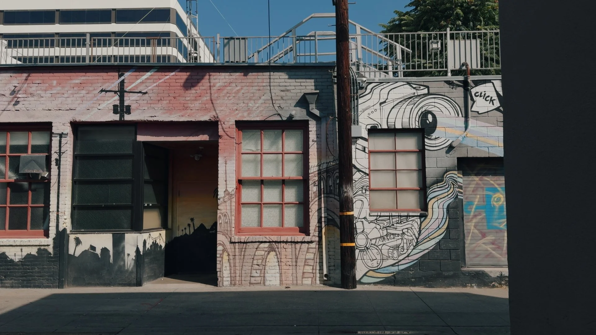 Apple Log to Rec.709 + Creative LUTs — LUT Co