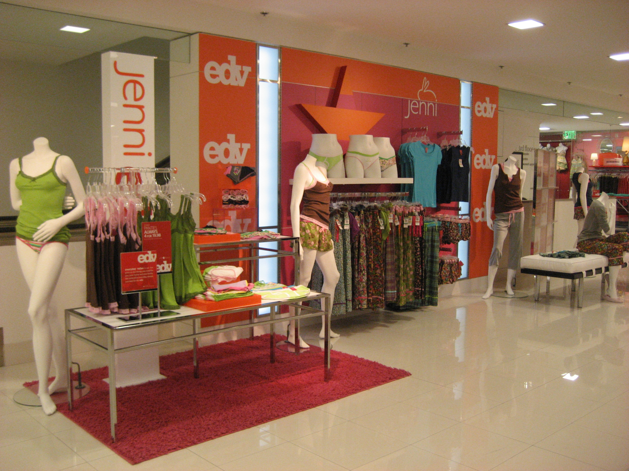 VISUAL MERCHANDISING — Christa J. Duddleston