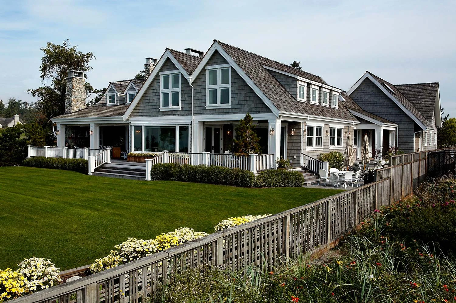 Mutiny Bay Waterfront Residence — Designs Northwest Architects