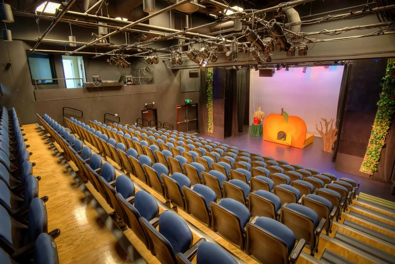 COPE-GILLETTE THEATRE — Designs Northwest Architects