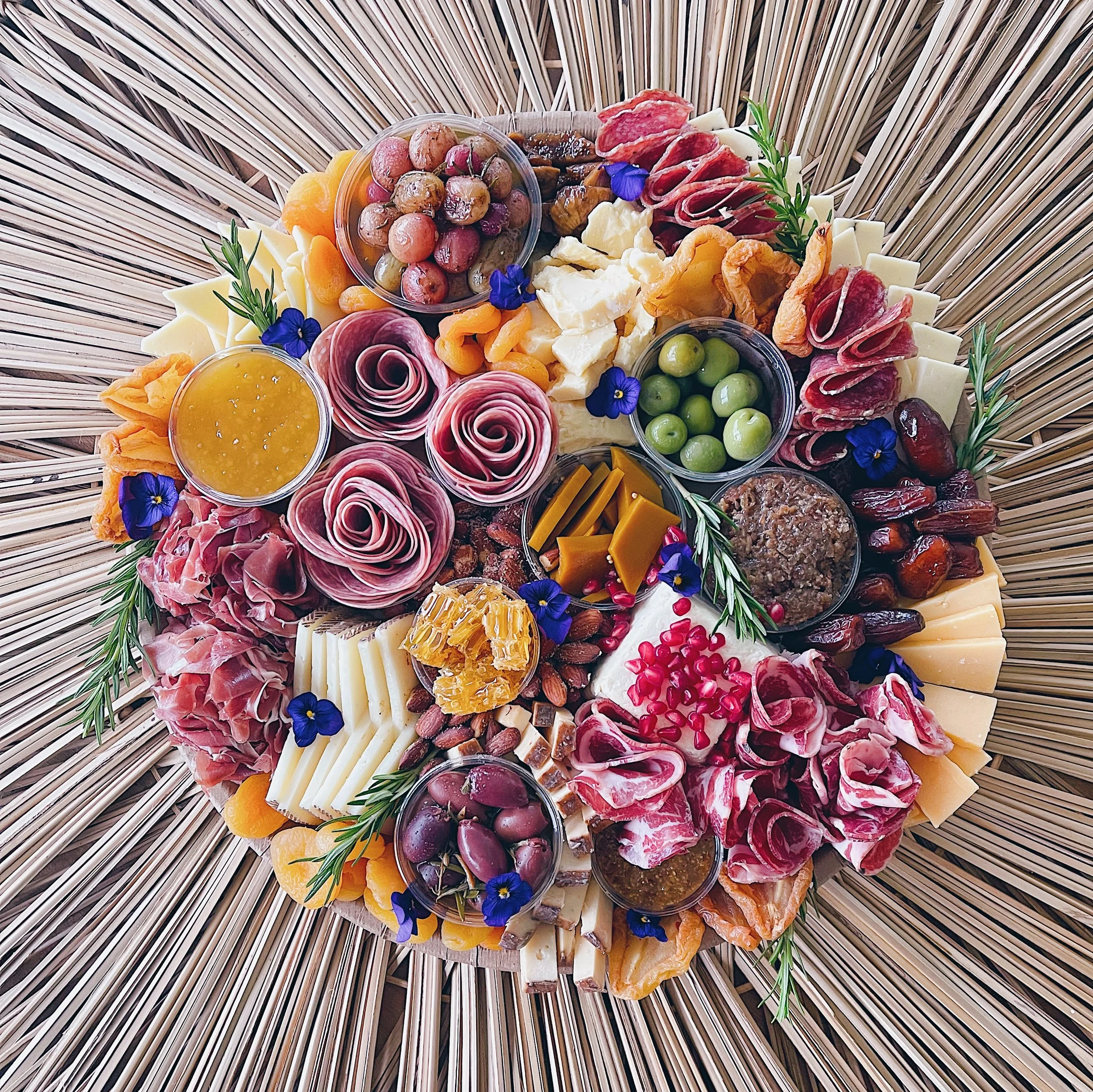 PLATTERS — Hawaii Island Picnics & Provisions