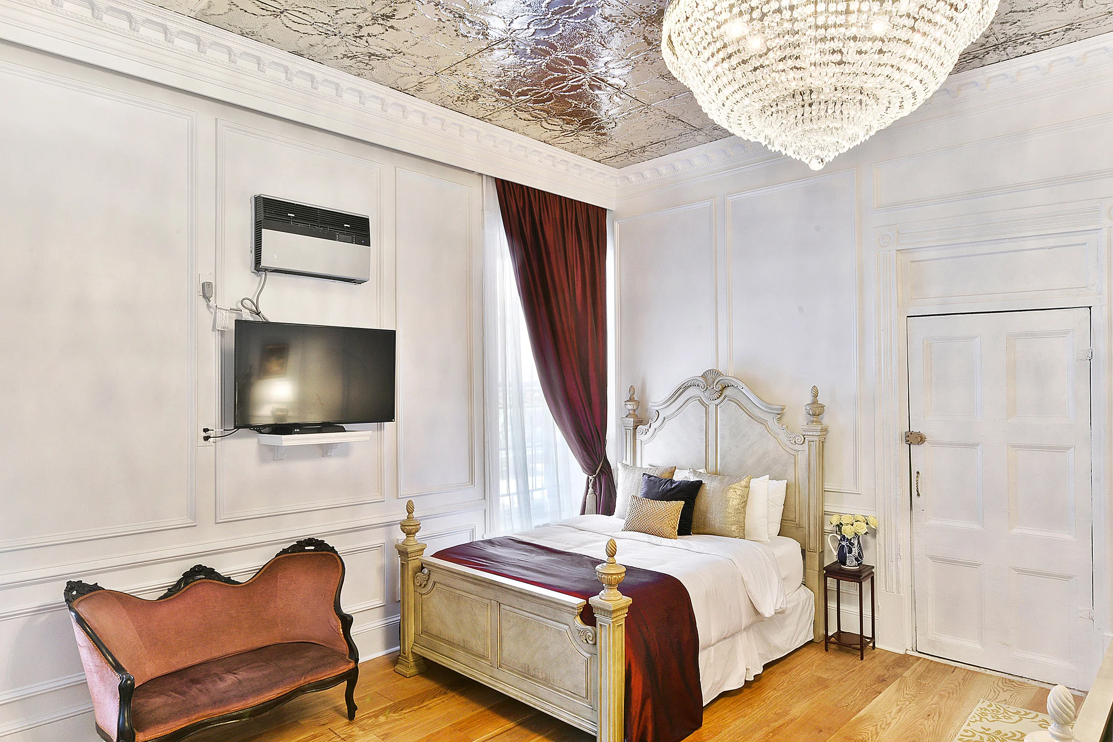 Decatur #1 — French Quarter Mansion