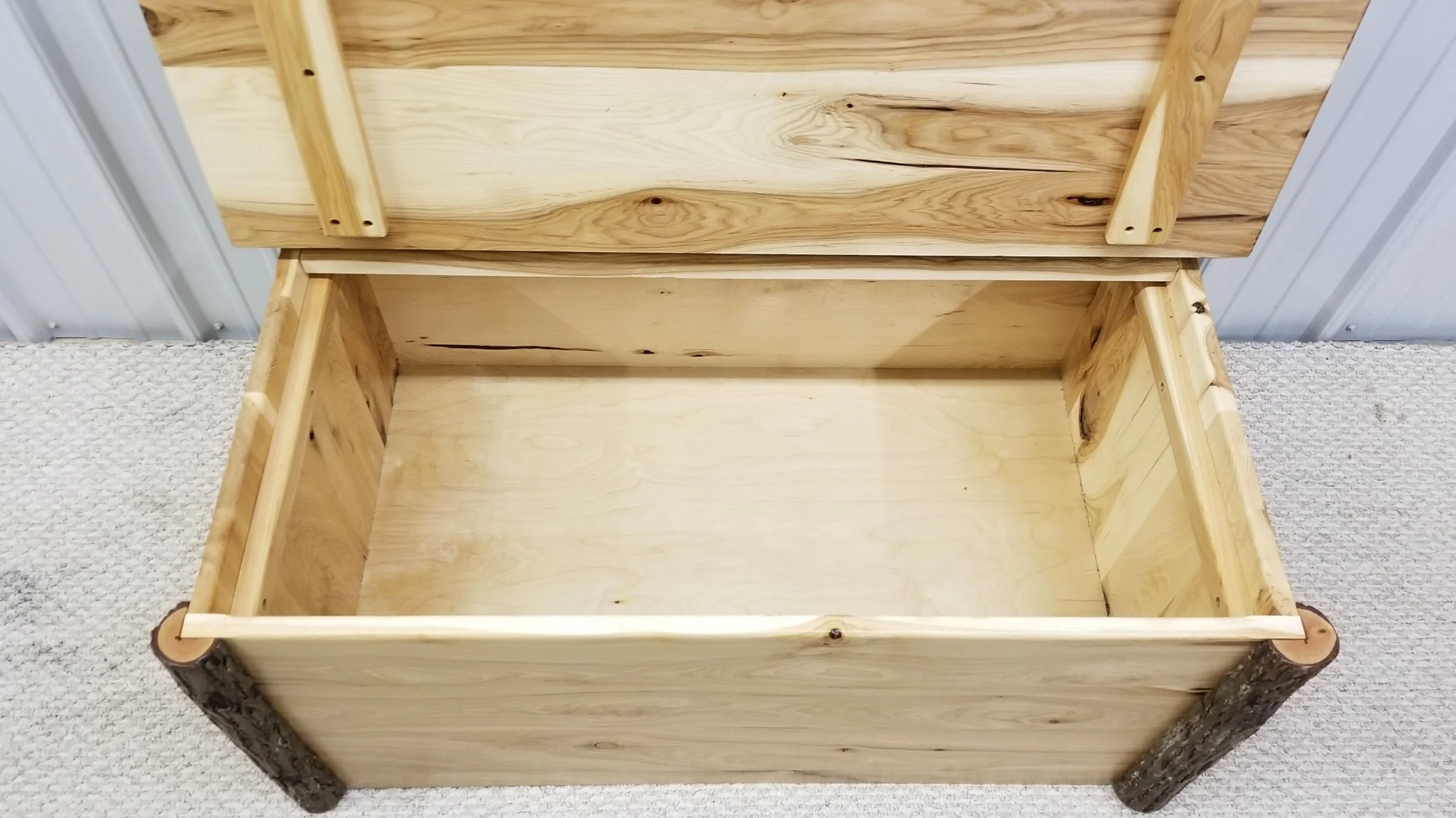 Hickory Hall Tree Bench — EZ Mountain Rustic Furniture