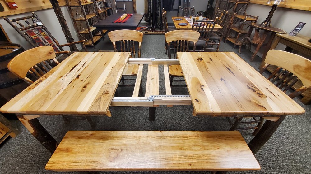 Hickory Dining Room Sets