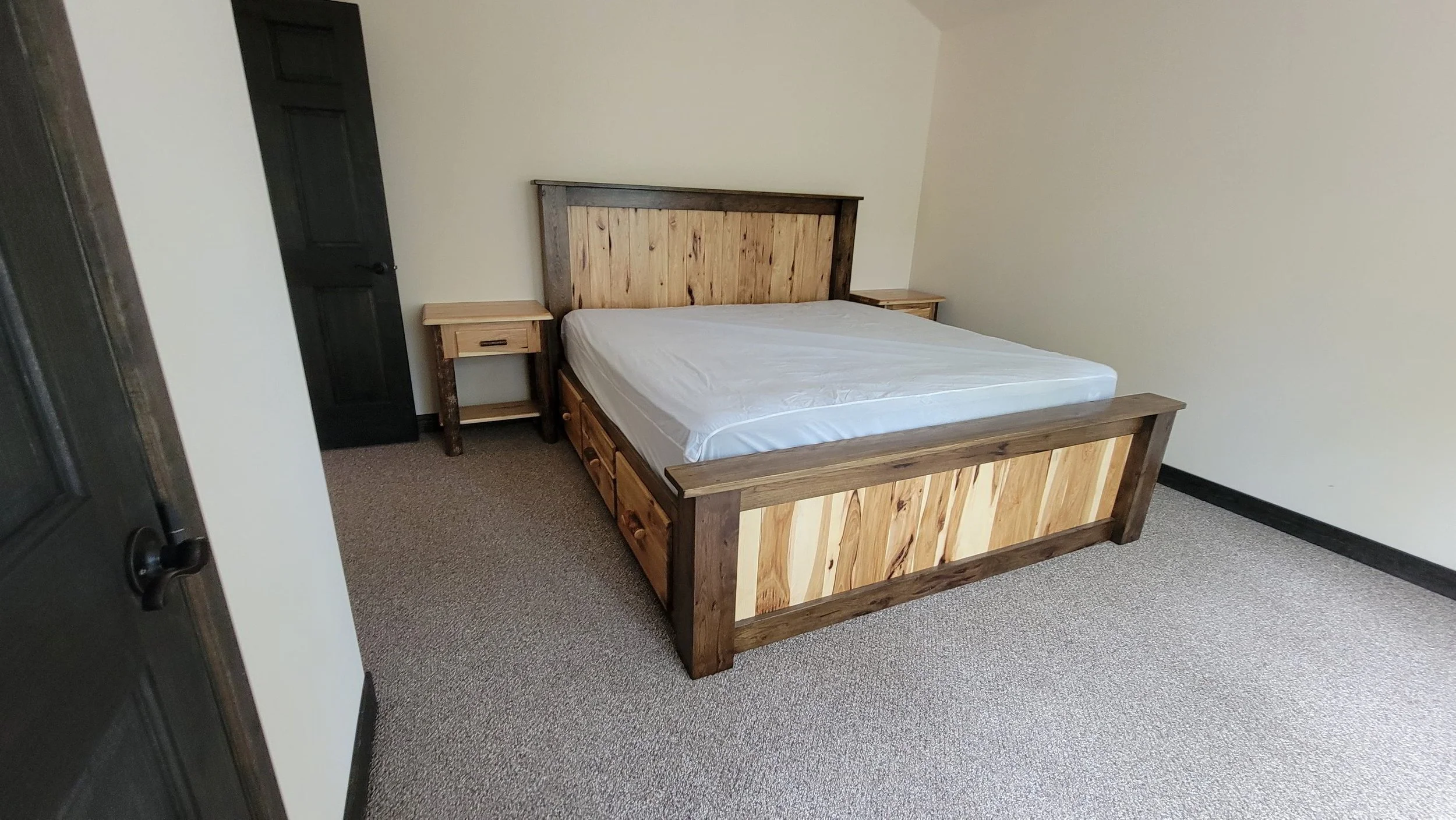 Hickory Logan Two-Toned Bed — EZ Mountain Rustic Furniture