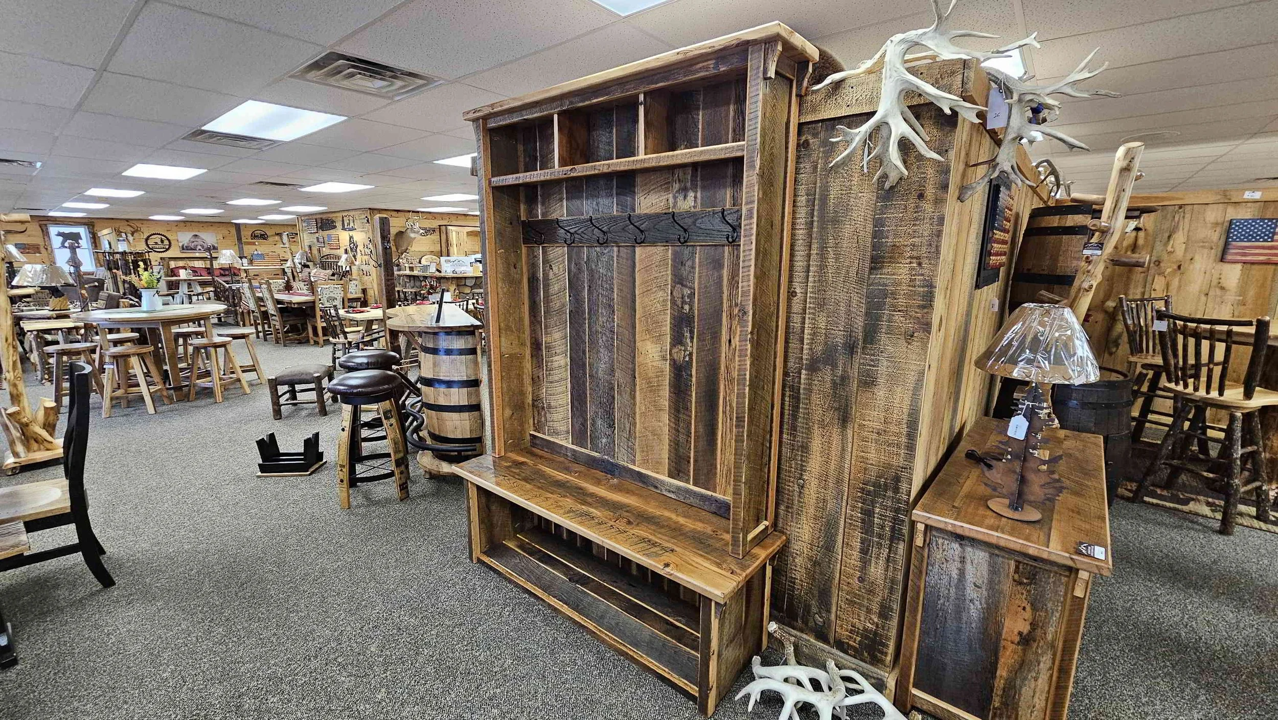 Barnwood Hall Tree Bench — EZ Mountain Rustic Furniture