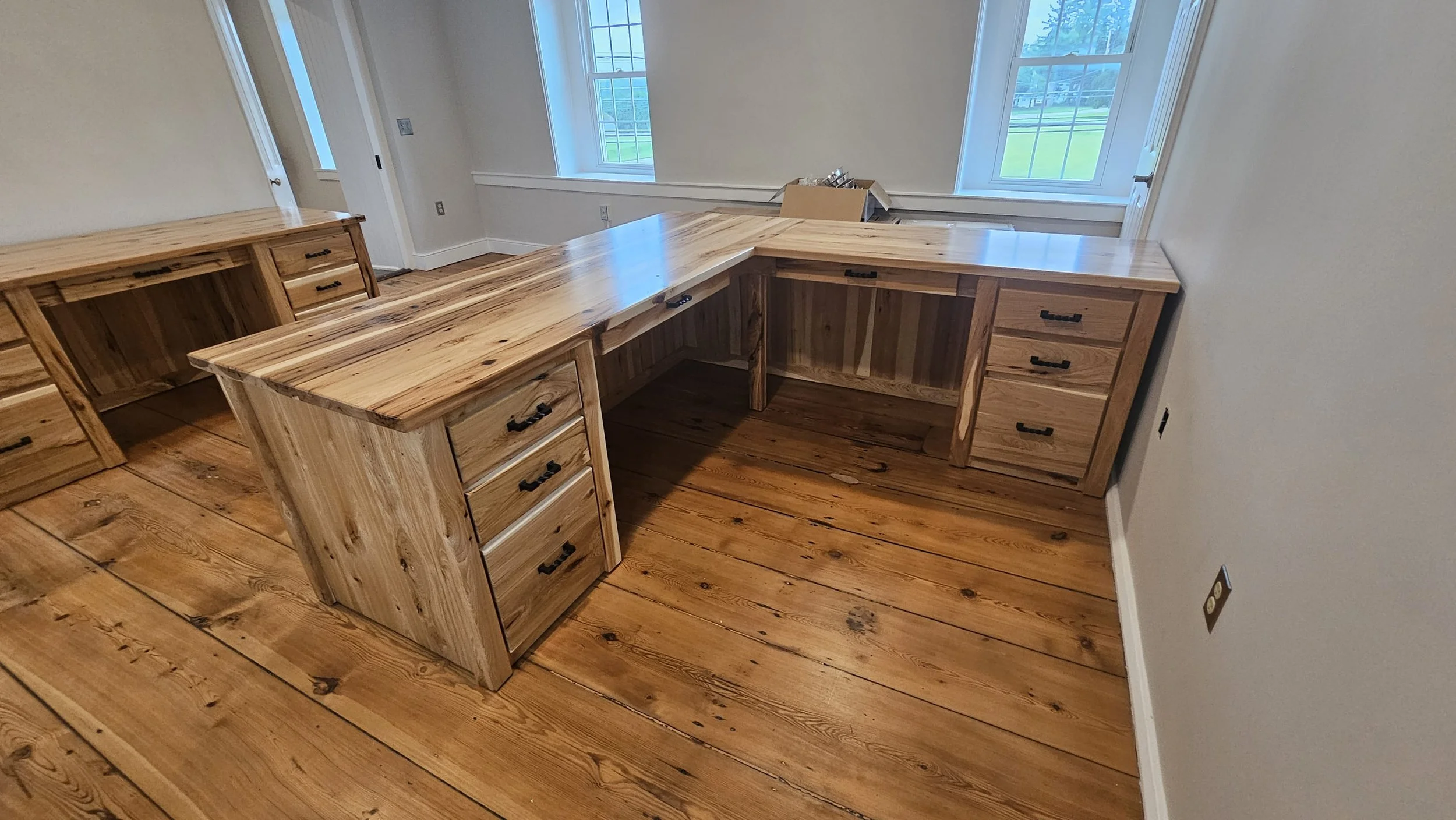 Hickory L Desk — EZ Mountain Rustic Furniture