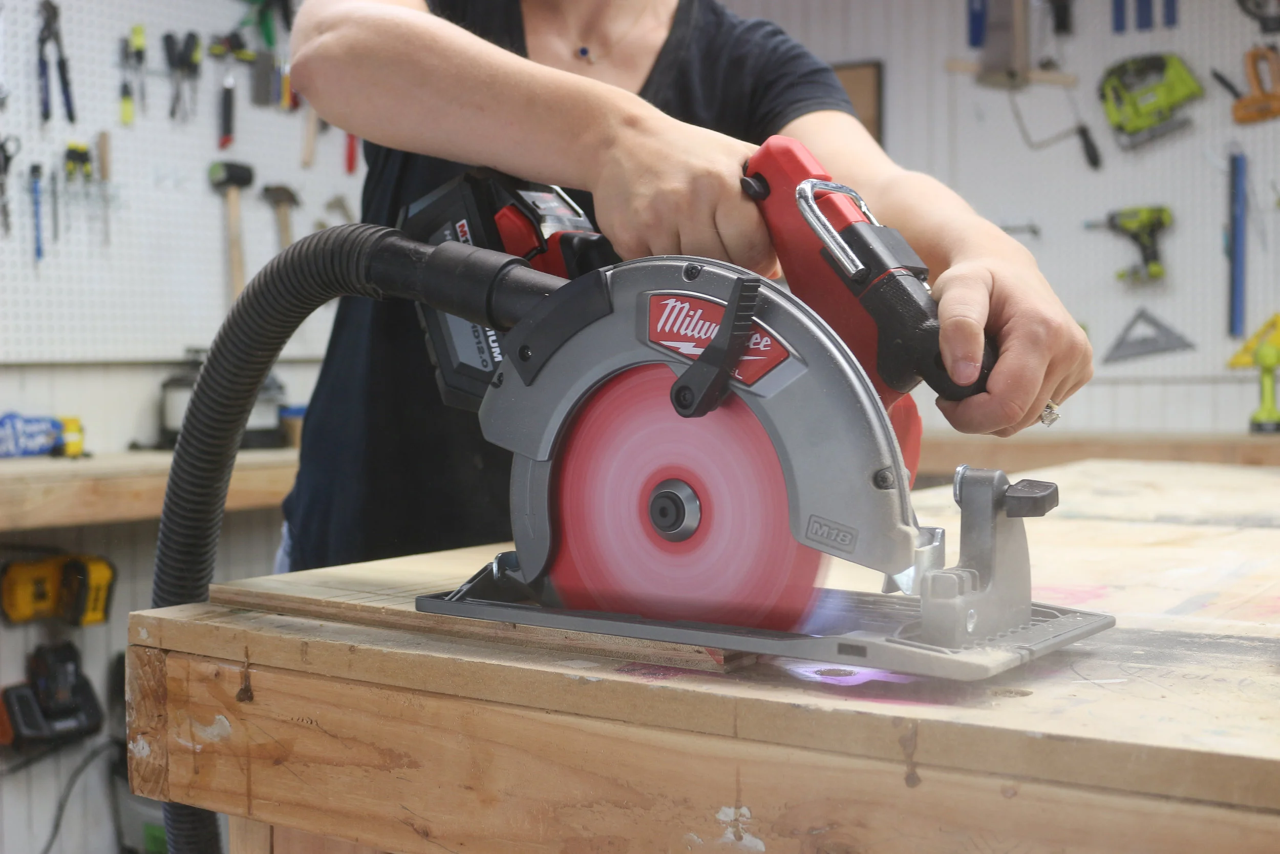Milwaukee M18 FUEL 7 1 4 Circular Saw Kit 3x3 Custom