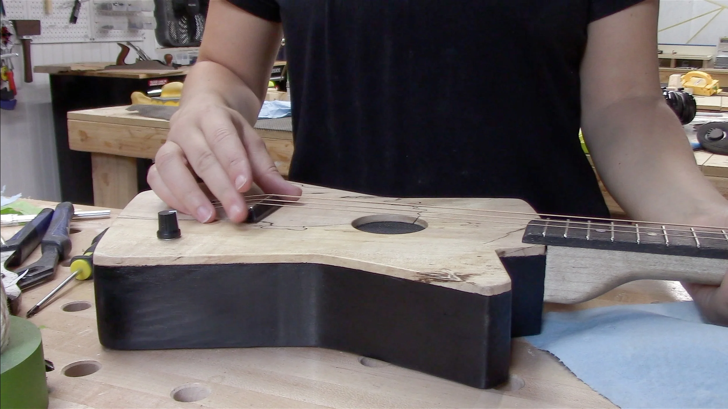 Making a Three String Guitar — 3x3 Custom