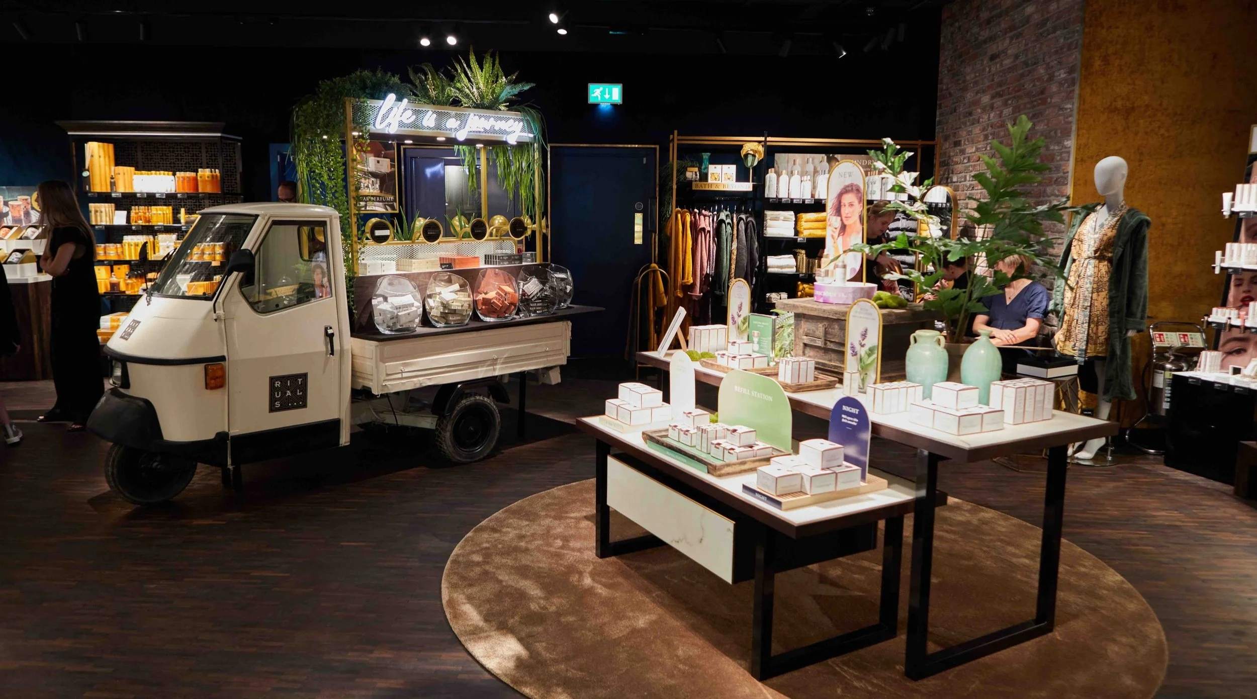 Shops We Love: Rituals flagship store, Oxford Street (London) — Beauty ...