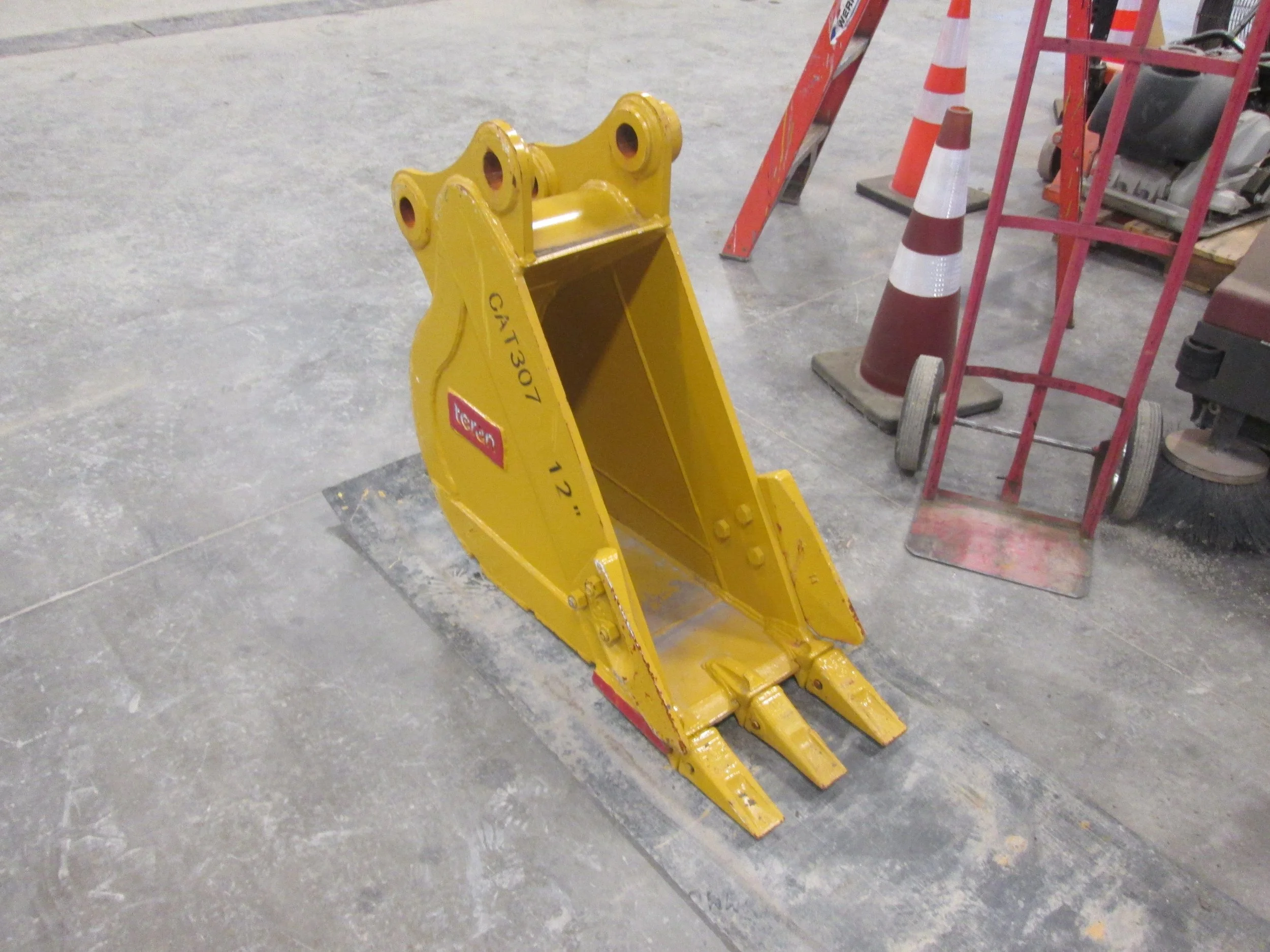 Tooth Buckets 8" – 20" — Carroll Equipment - CNY'S Best Place For ...
