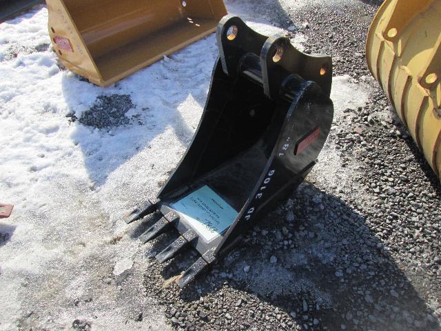 # 4226 - 18" New Teran Tooth Bucket, John Deere 310-410-Backhoe ...