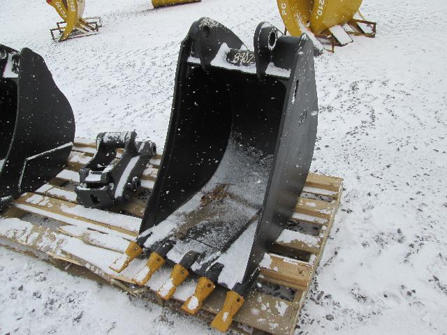 Backhoe Tooth Buckets — Carroll Equipment - CNY'S Best Place For ...