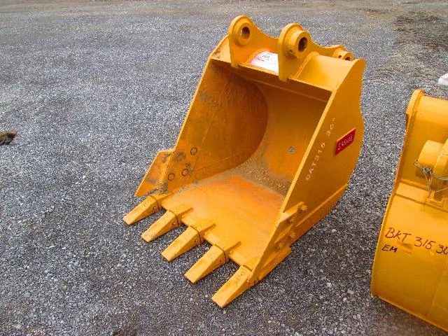 Tooth Buckets 31"-40" — Carroll Equipment - CNY'S Best Place For ...