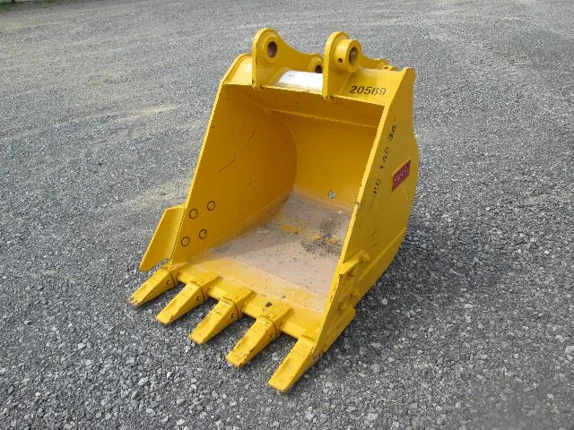 Tooth Buckets 31"-40" — Carroll Equipment - CNY'S Best Place For ...