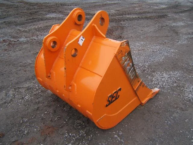 #4882- 45" New SEC Tooth Bucket Hitachi EX200, ZX200 John Deere JD160 ...