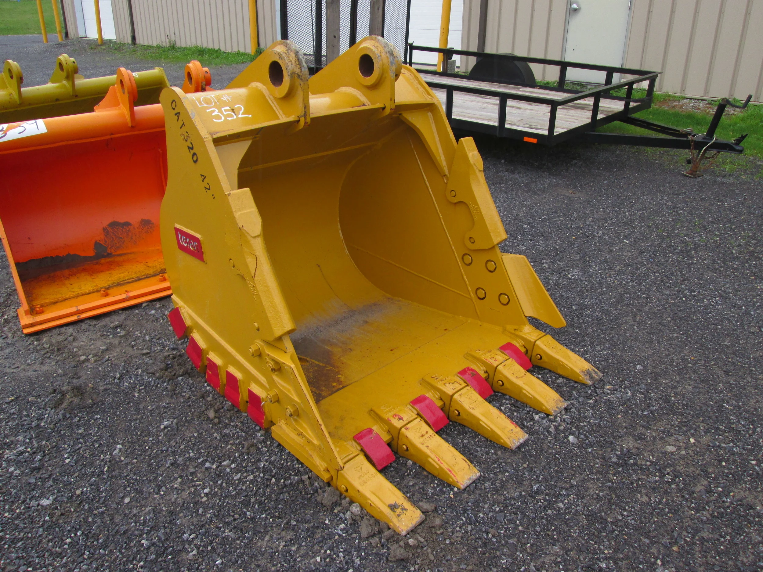 Tooth Buckets 41” – 45” — Carroll Equipment - Syracuse's Best Place For ...