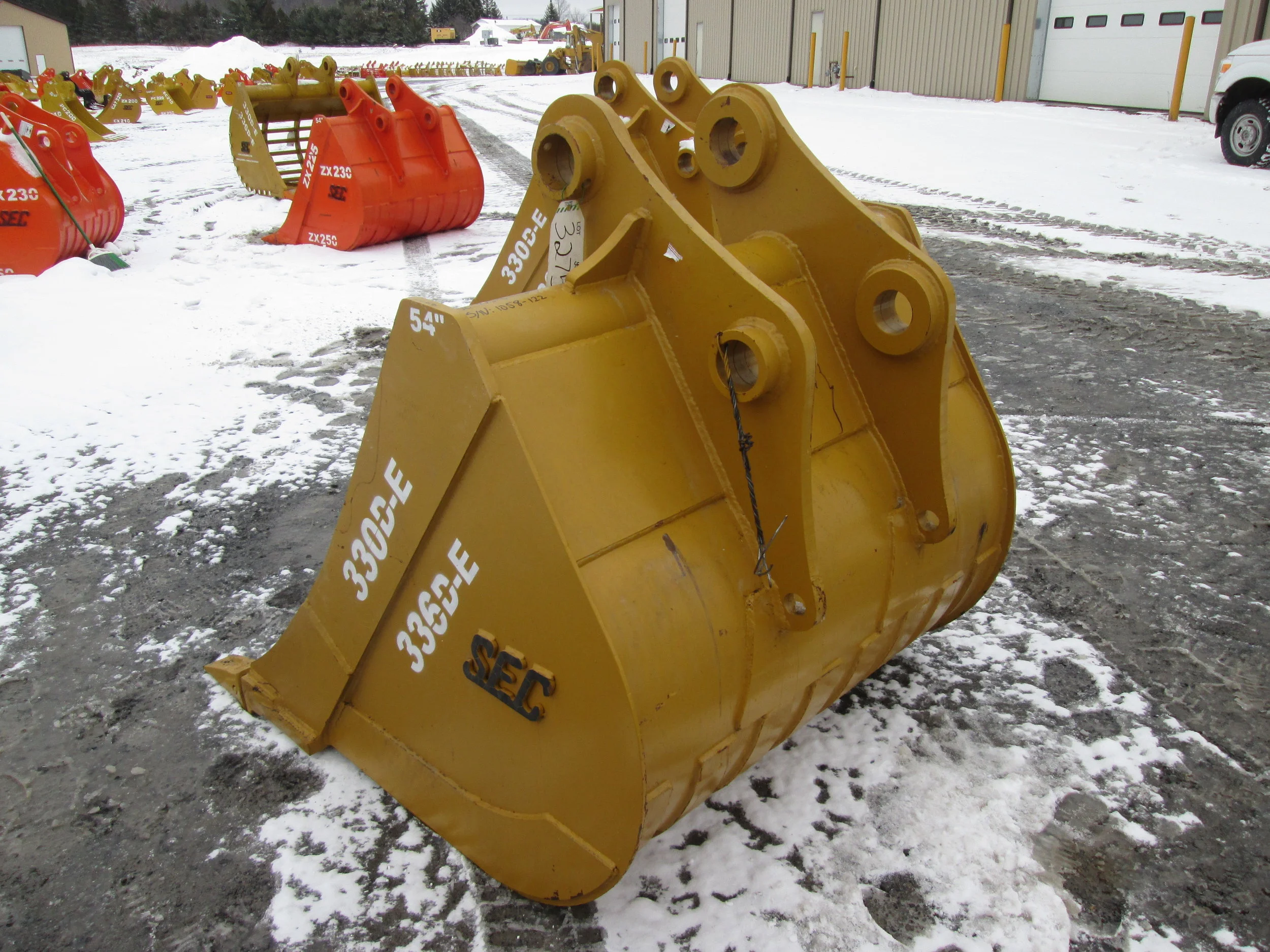 #7969- New 54" SEC Tooth Bucket CAT330D, 330DL, 336, 336D - REGULAR ...