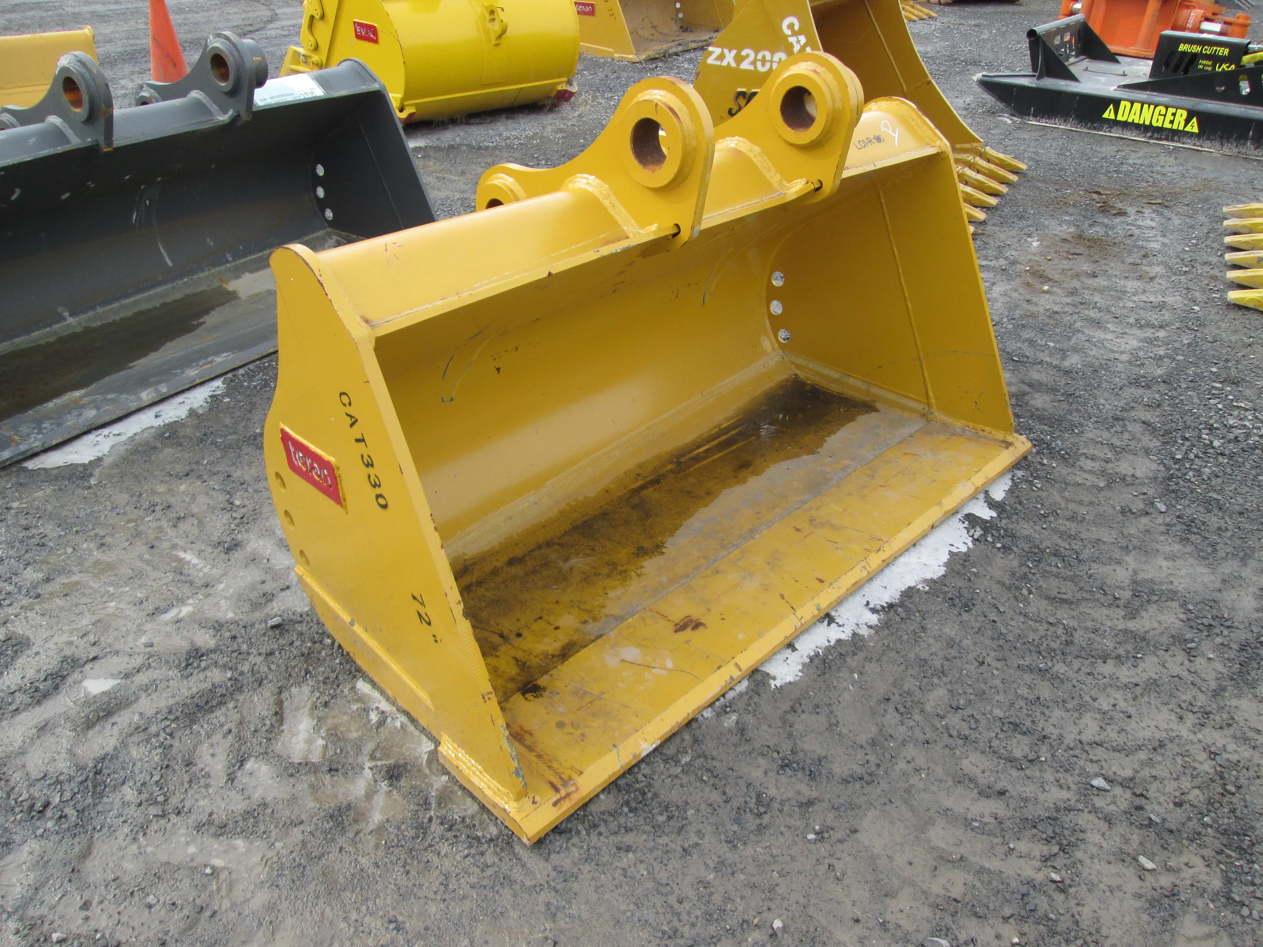 #6838- New 72” EMAQ Ditching Bucket CAT330 330L 330BL 330CL - REGULAR ...