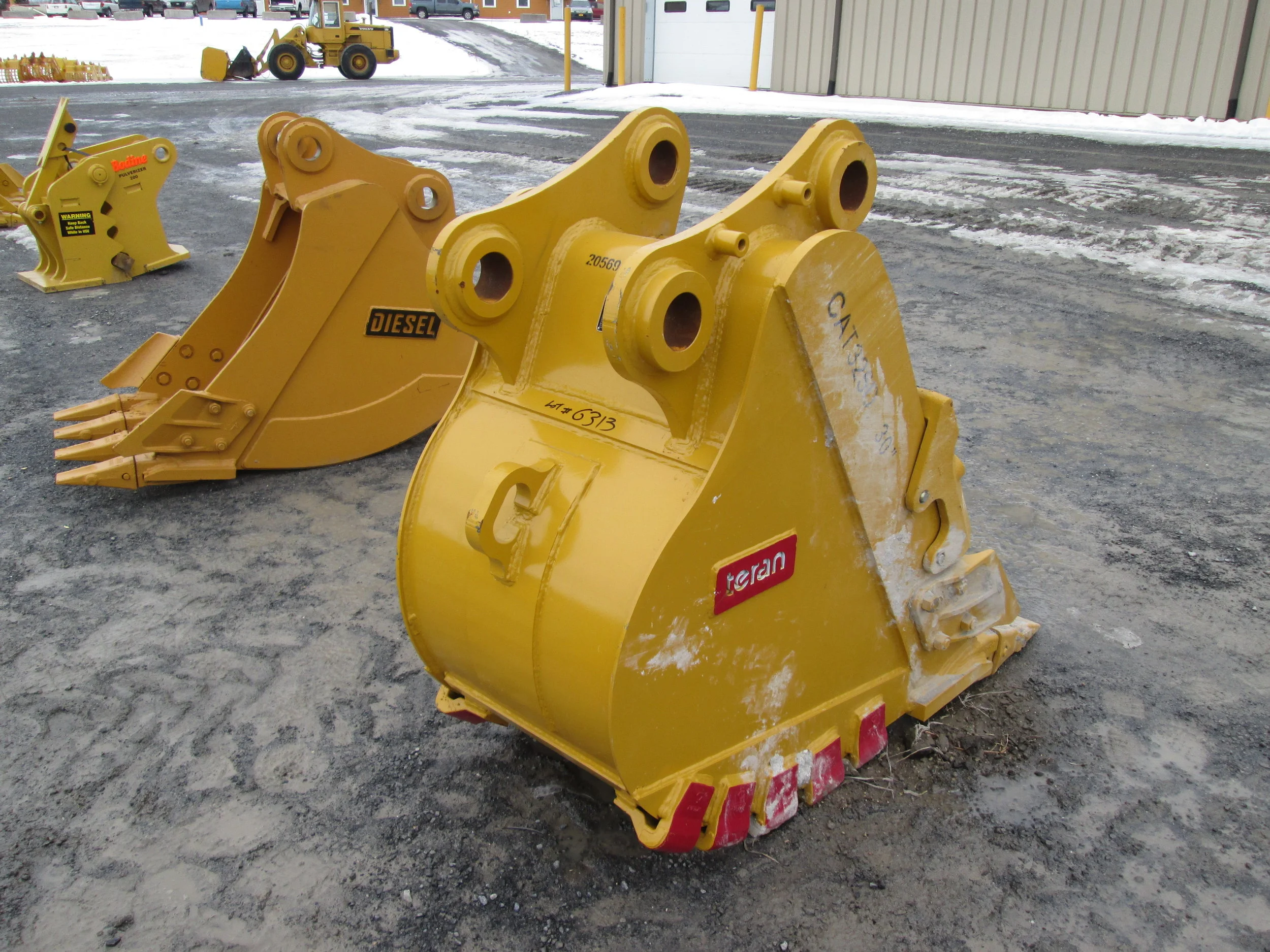 #2498- 30" New EMAQ/HD CAT325D, Case CX240, JCB JS260 - REGULAR PRICE ...