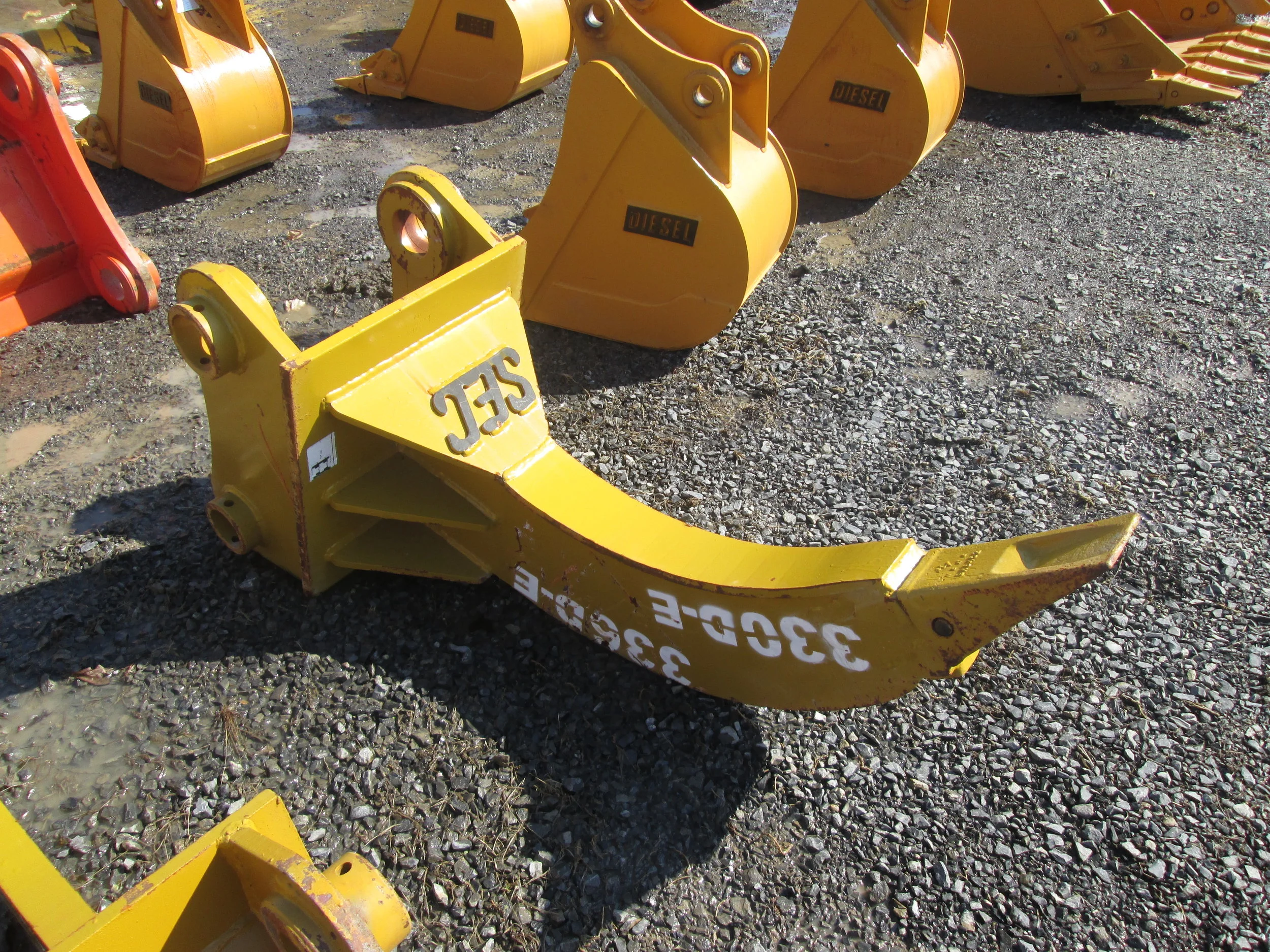 #7130 - NEW SEC Ripper CAT330D — Carroll Equipment - CNY'S Best Place ...