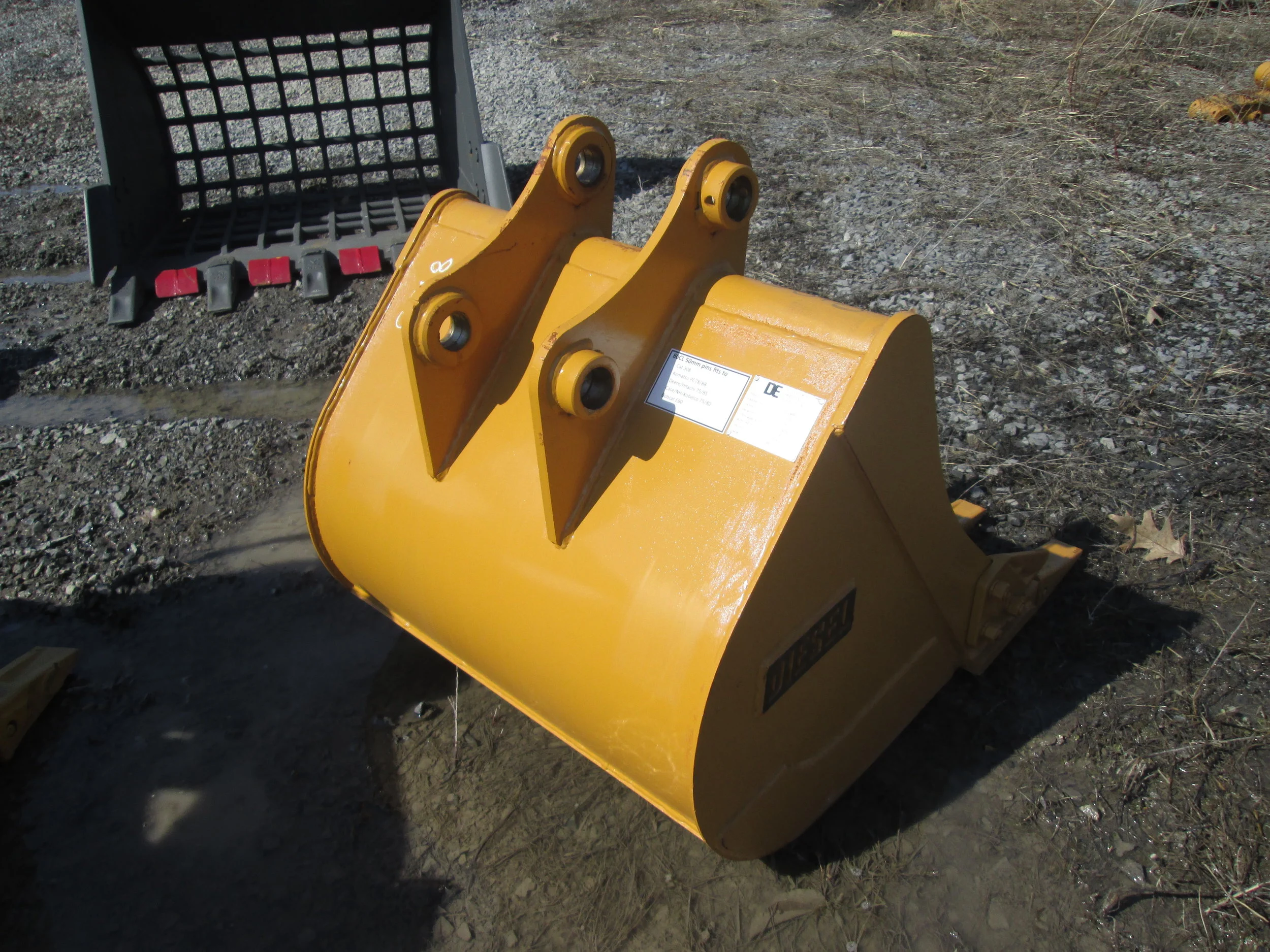 Tooth Buckets 31"-40" — Carroll Equipment - CNY'S Best Place For ...