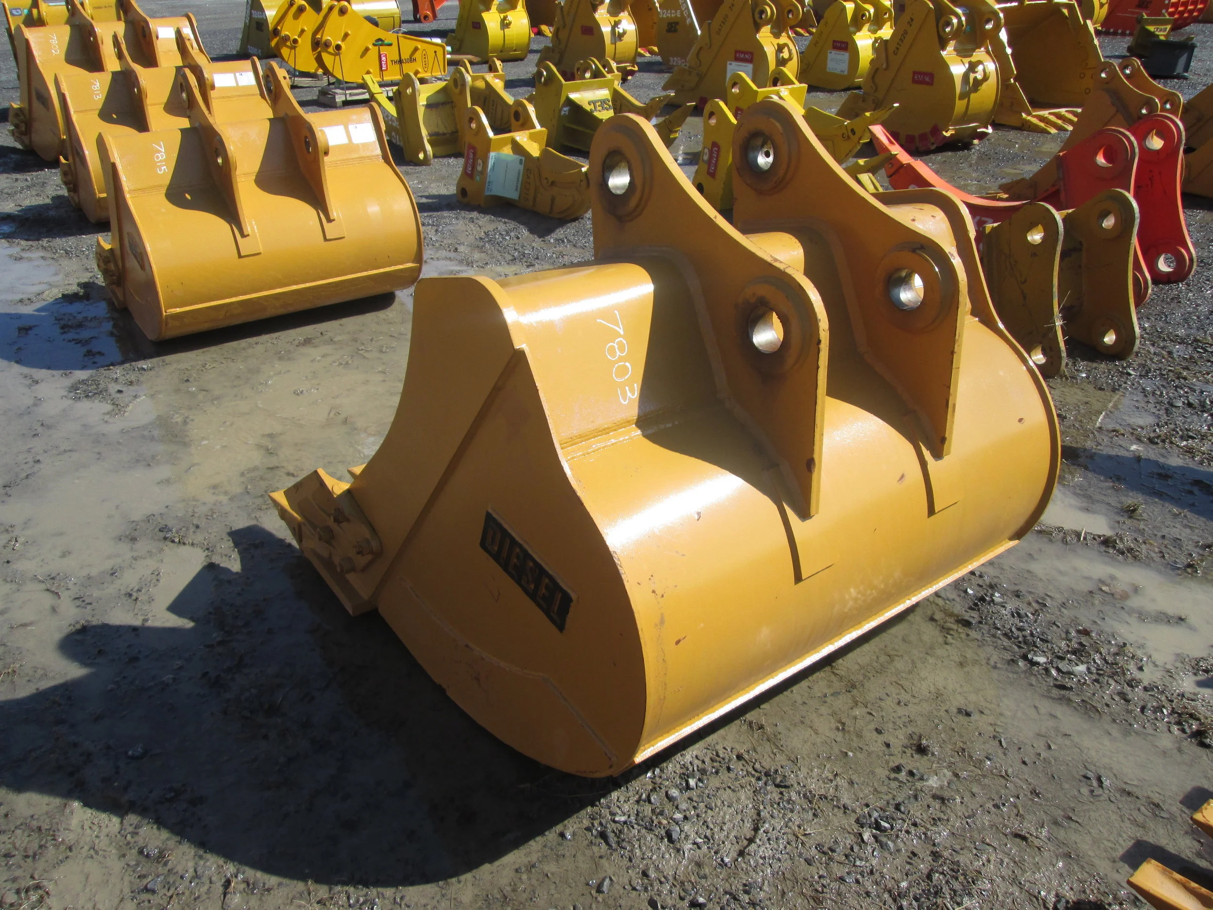 Tooth Buckets 51” – 78” — Carroll Equipment - CNY'S Best Place For ...