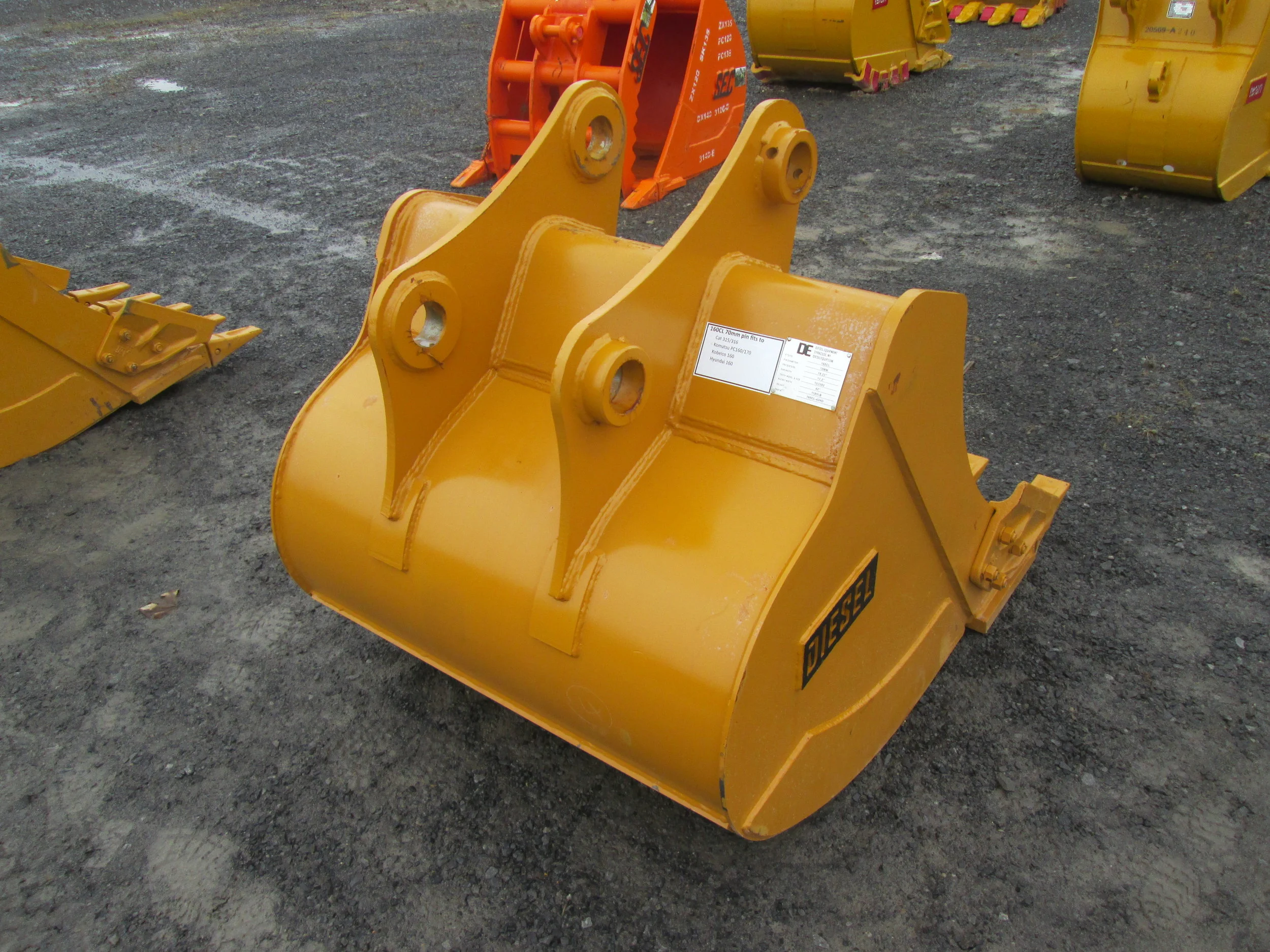 Tooth Buckets 41” – 45” — Carroll Equipment - CNY'S Best Place For ...