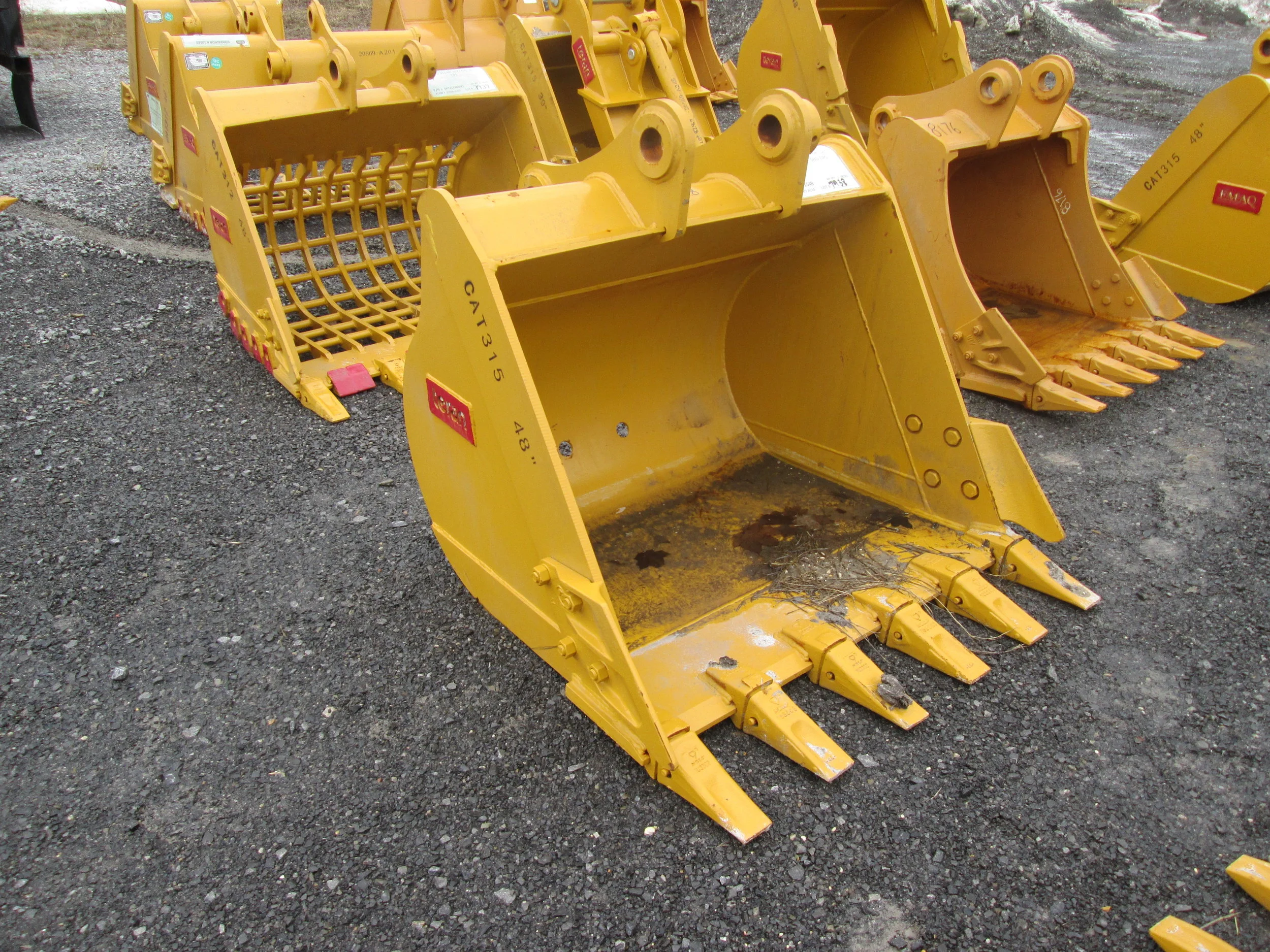 Tooth Bucket 46"- 50" — Carroll Equipment - CNY'S Best Place For ...
