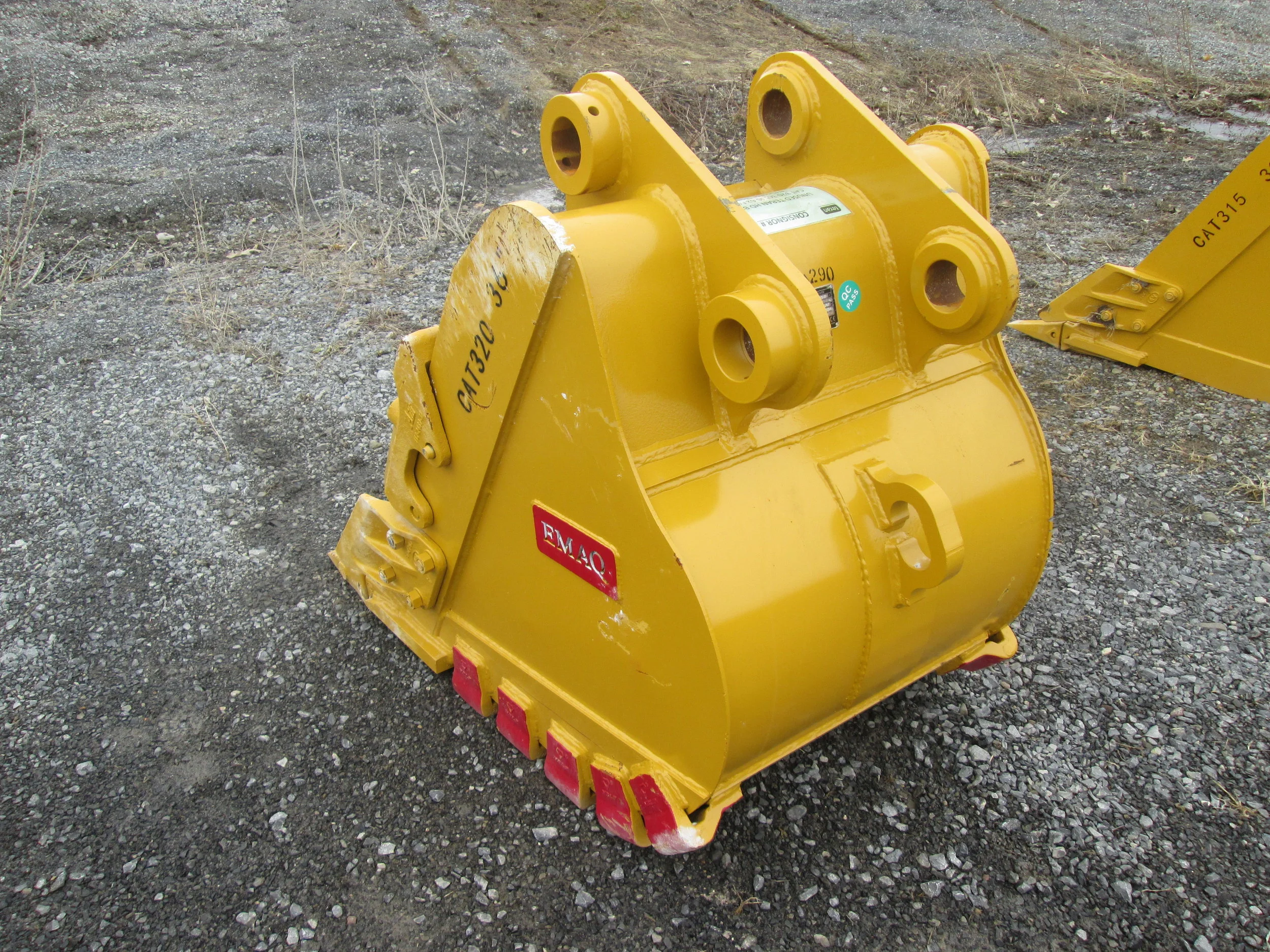 Tooth Buckets 31"-40" — Carroll Equipment - CNY'S Best Place For ...