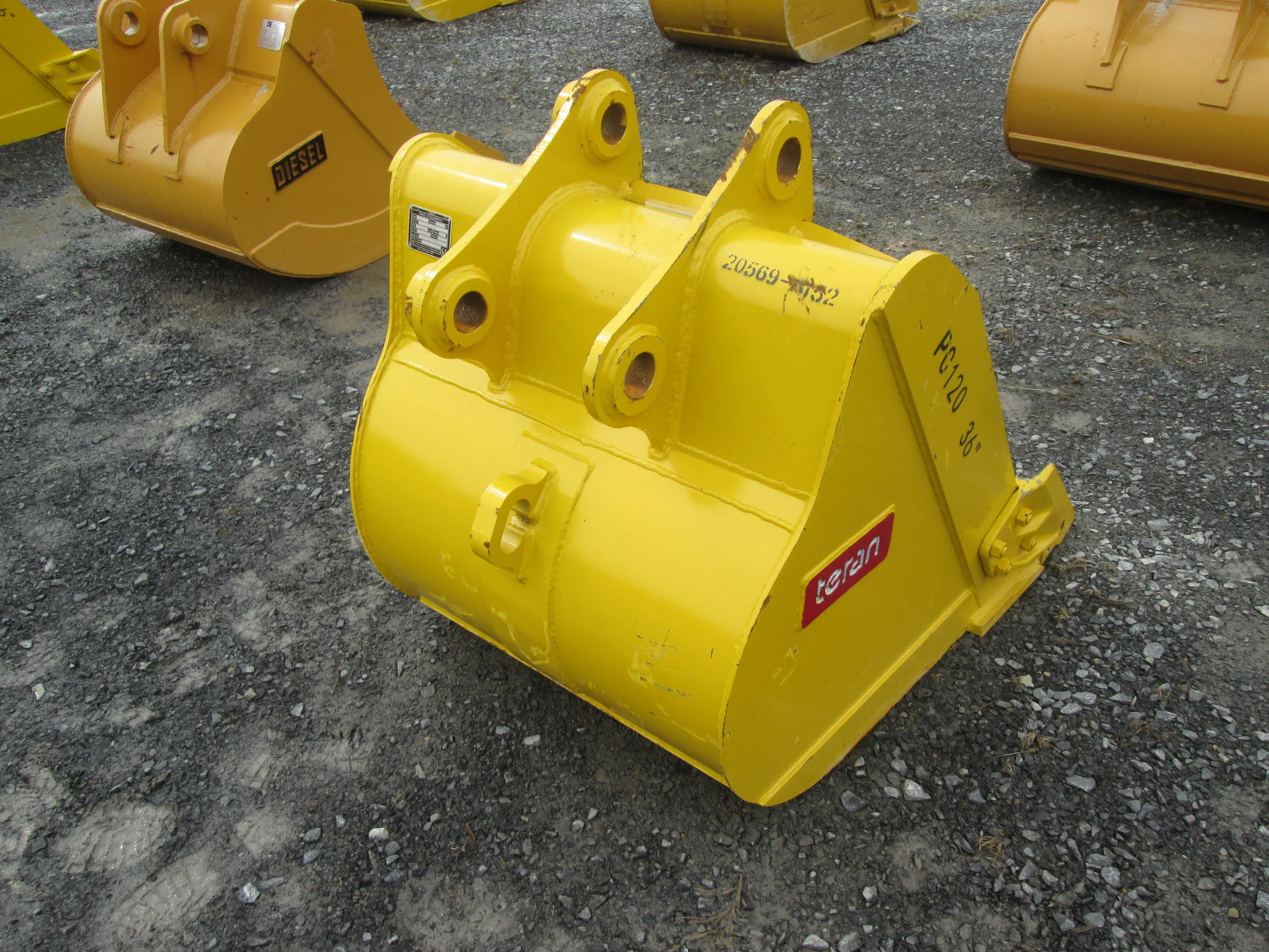 Tooth Buckets 31"-40" — Carroll Equipment - CNY'S Best Place For ...