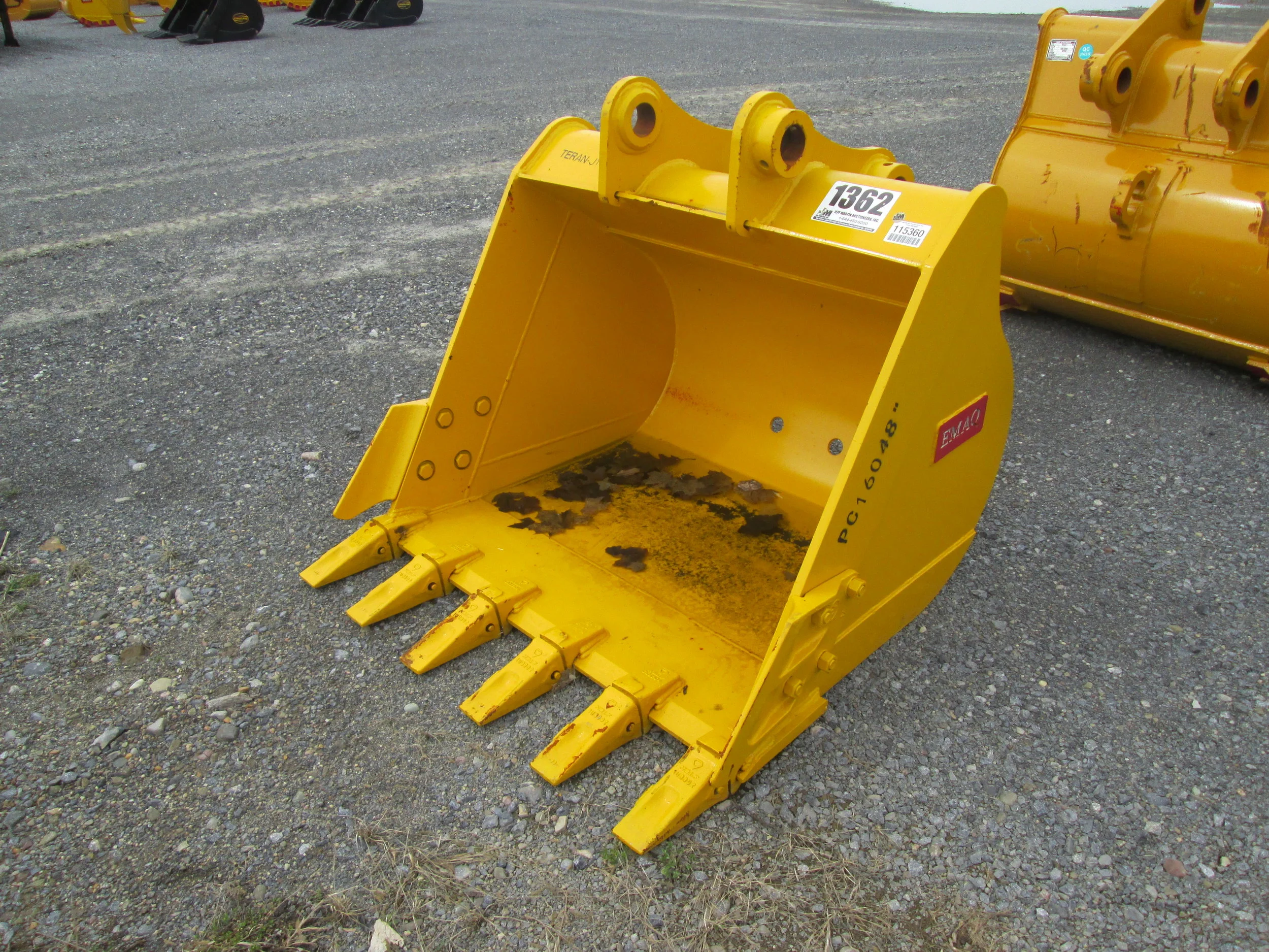 Tooth Bucket 46"- 50" — Carroll Equipment - CNY'S Best Place For ...