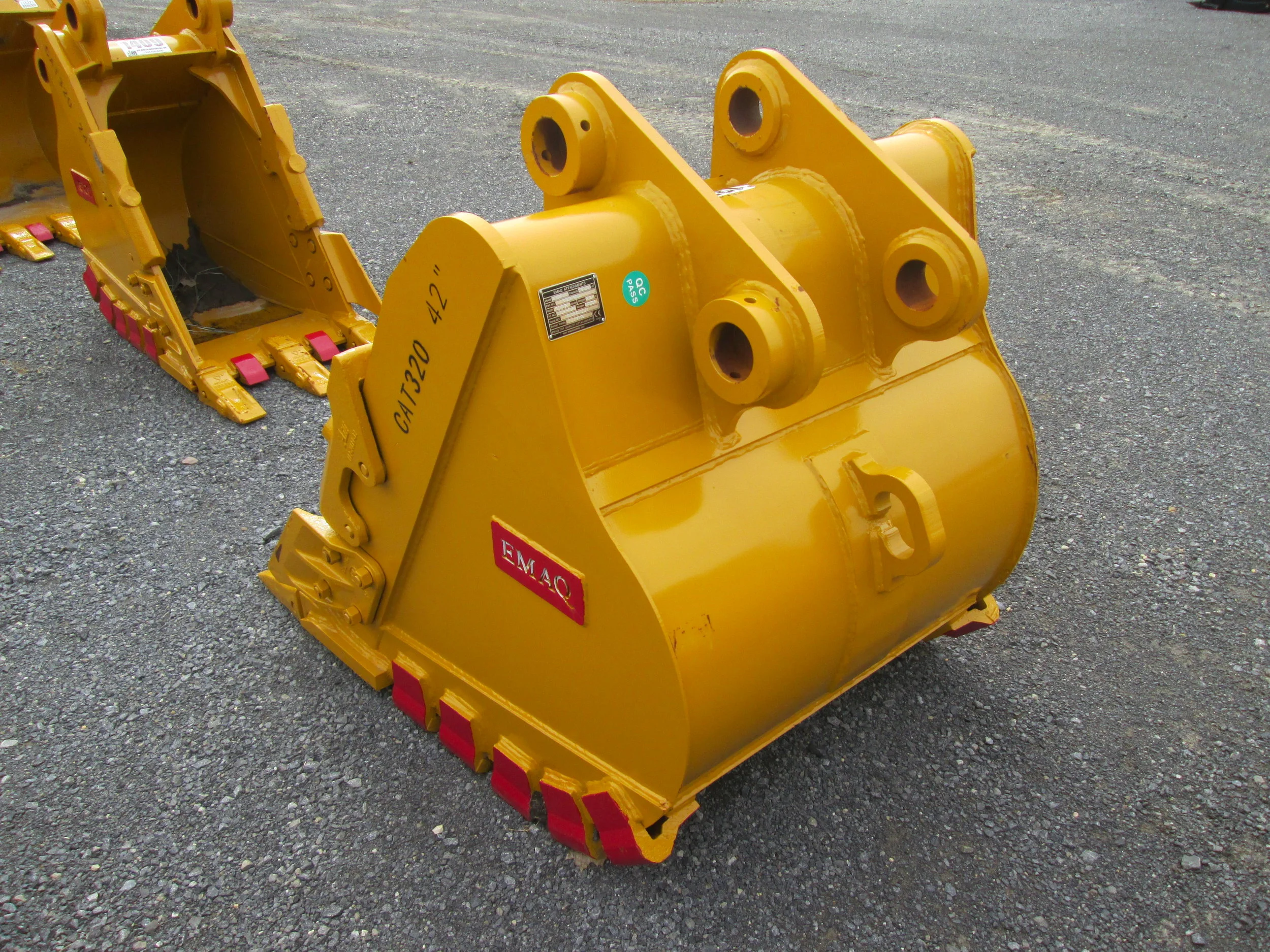 Tooth Buckets 41” – 45” — Carroll Equipment - CNY'S Best Place For ...