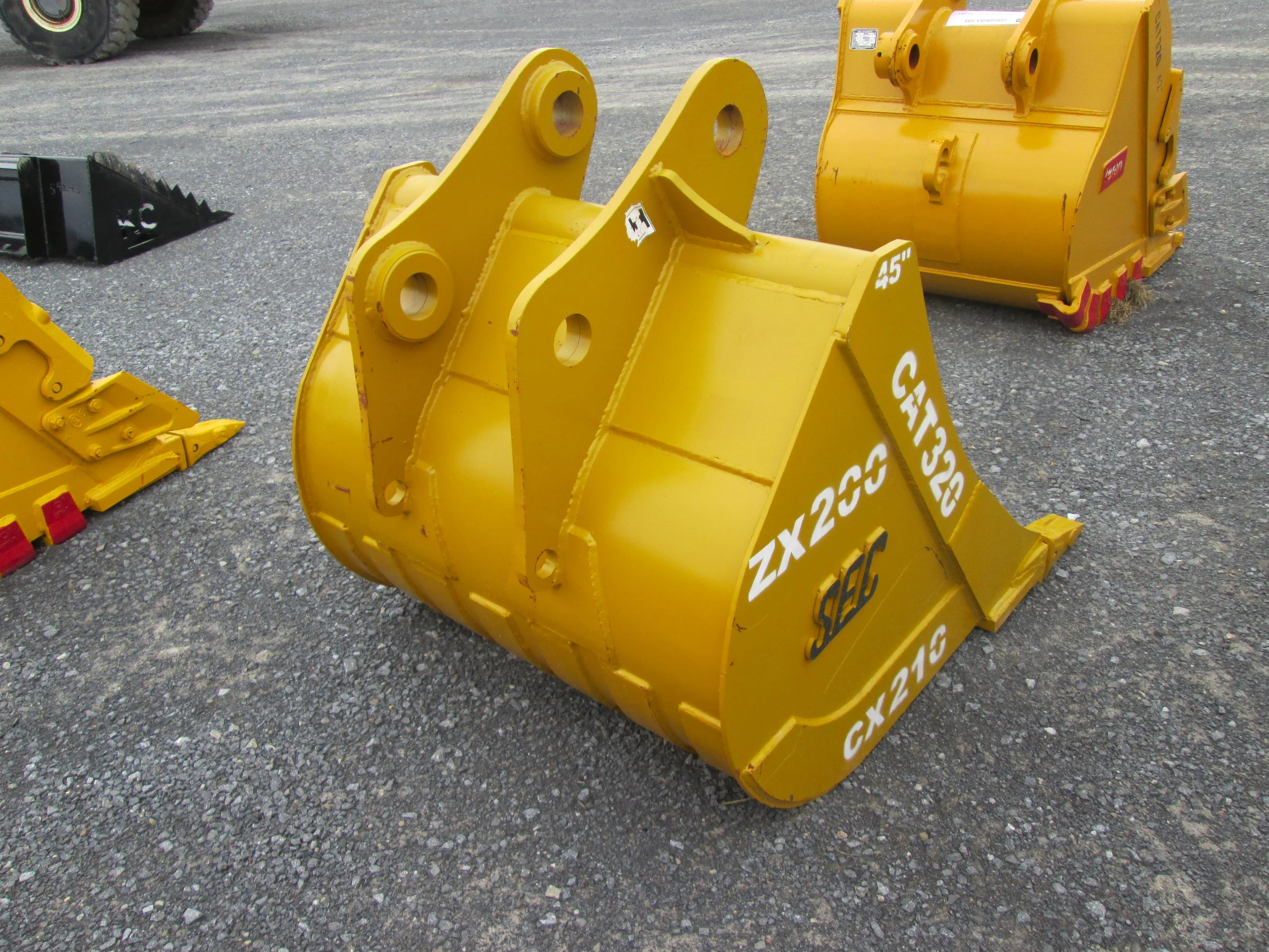 #6737- 45" NEW SEC Tooth Bucket CAT 320-323, Hitachi John Deere 150-200 ...