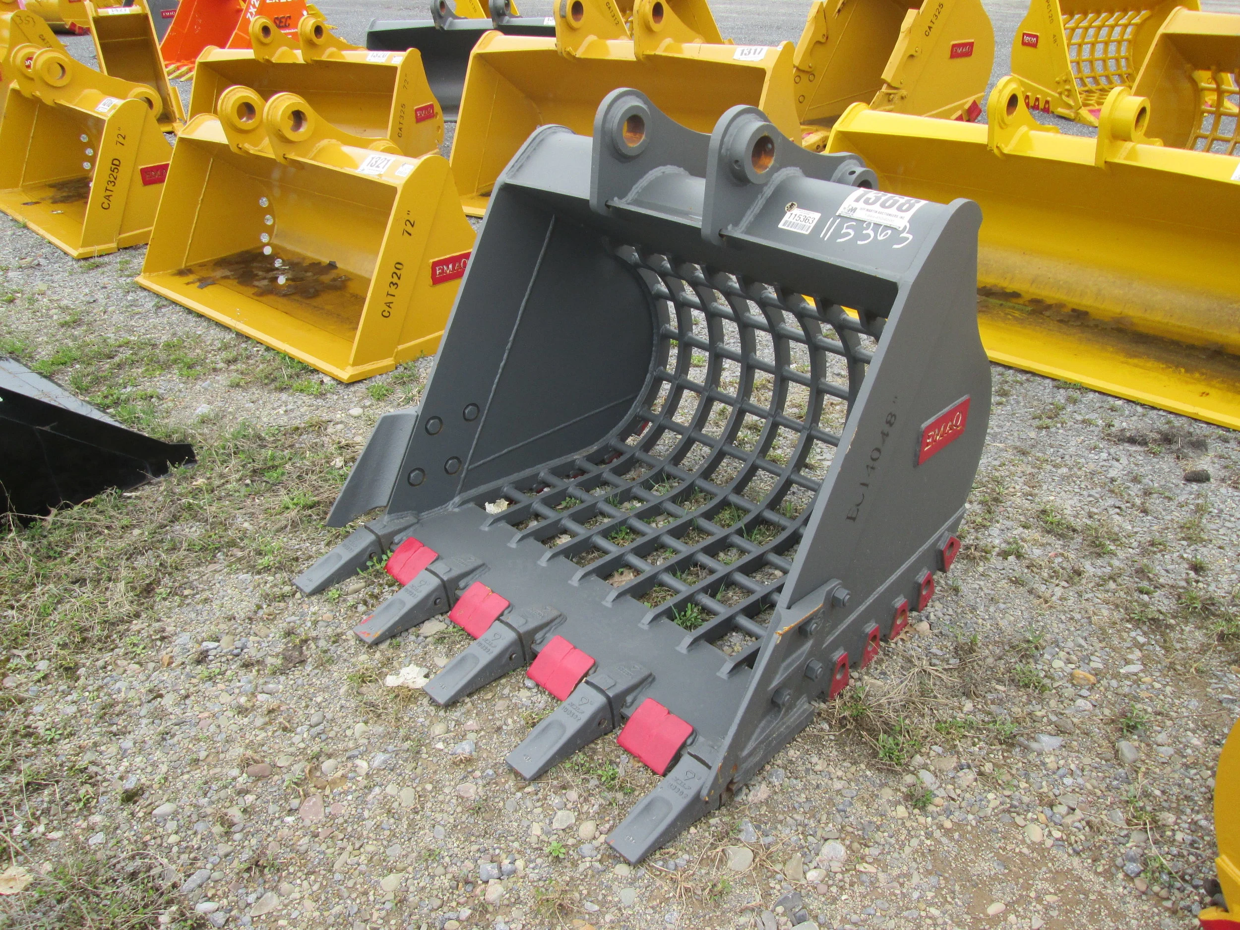 #2768- New 48" EMAQ/HD Skeleton Tooth Bucket Volvo EC140 - REGULAR ...