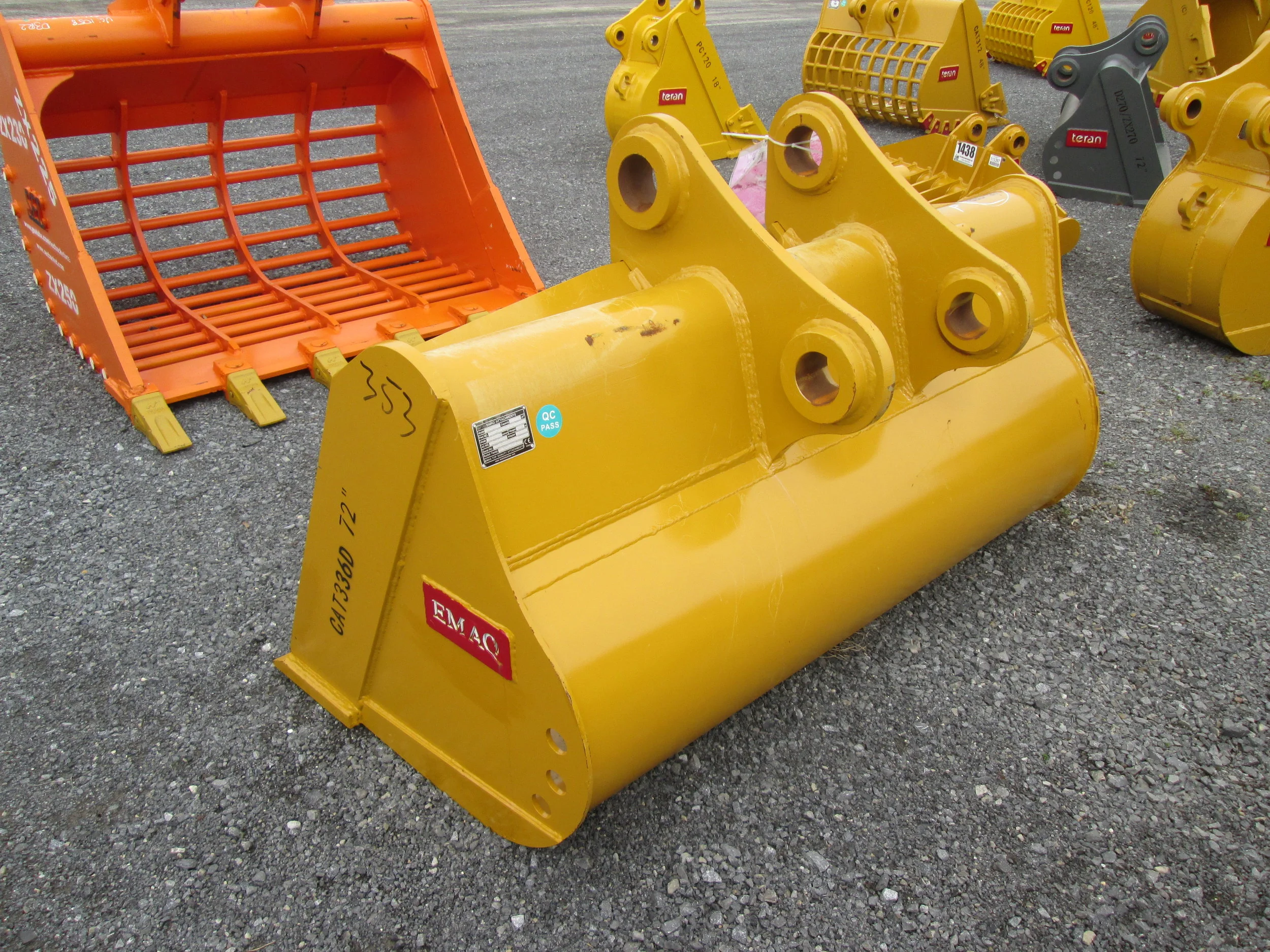 #2894 - New 72” EMAQ Ditching Bucket Cat330D, 330DL, 336, 336D ...