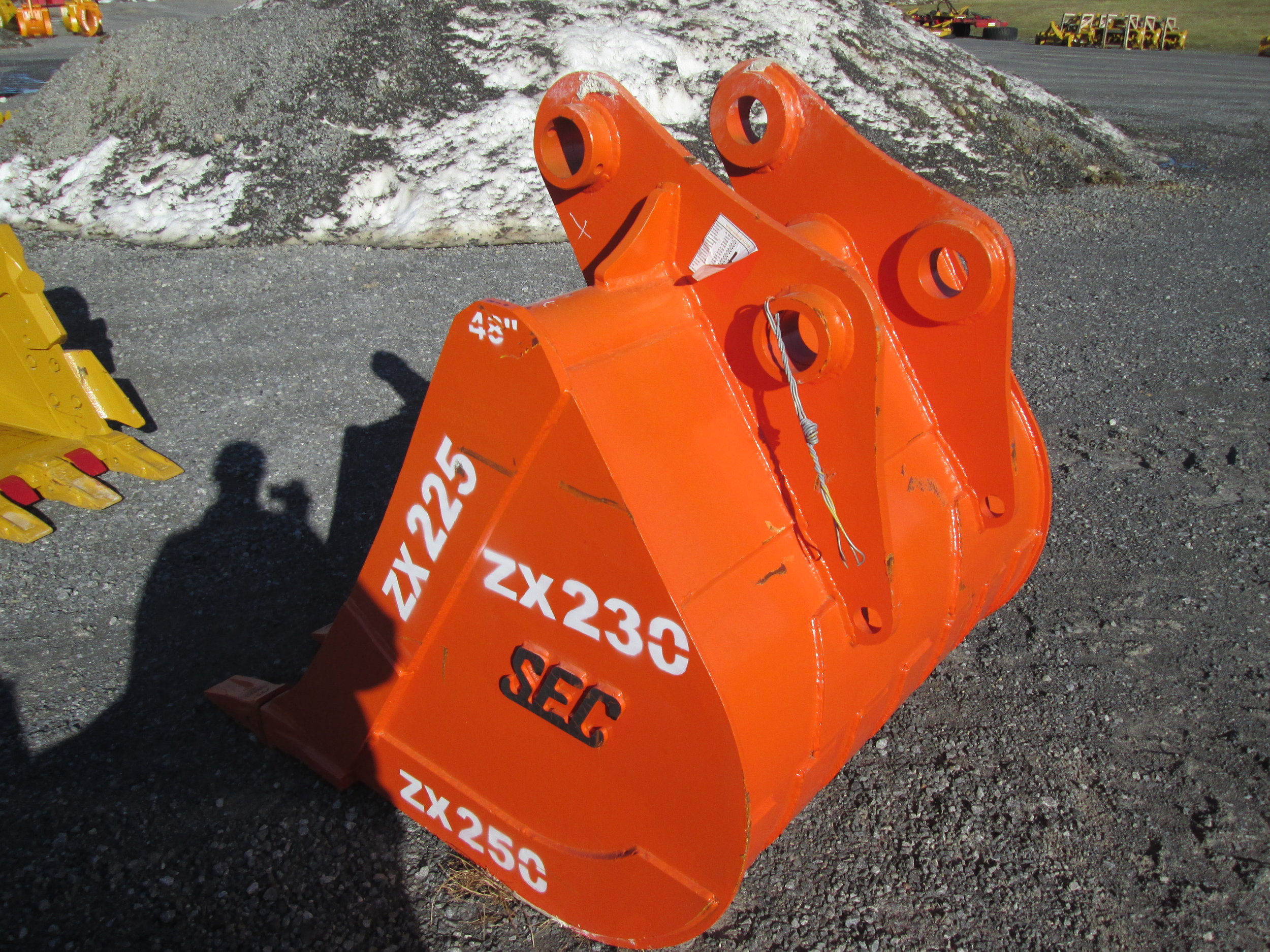 #7850- 48" NEW SEC Tooth Bucket Hitachi EX220, Komatsu PC300, John ...