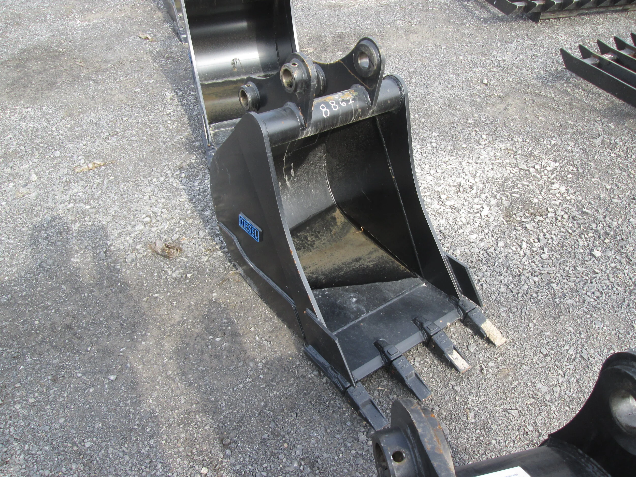 Tooth Buckets 21” – 30” — Carroll Equipment - CNY'S Best Place For ...