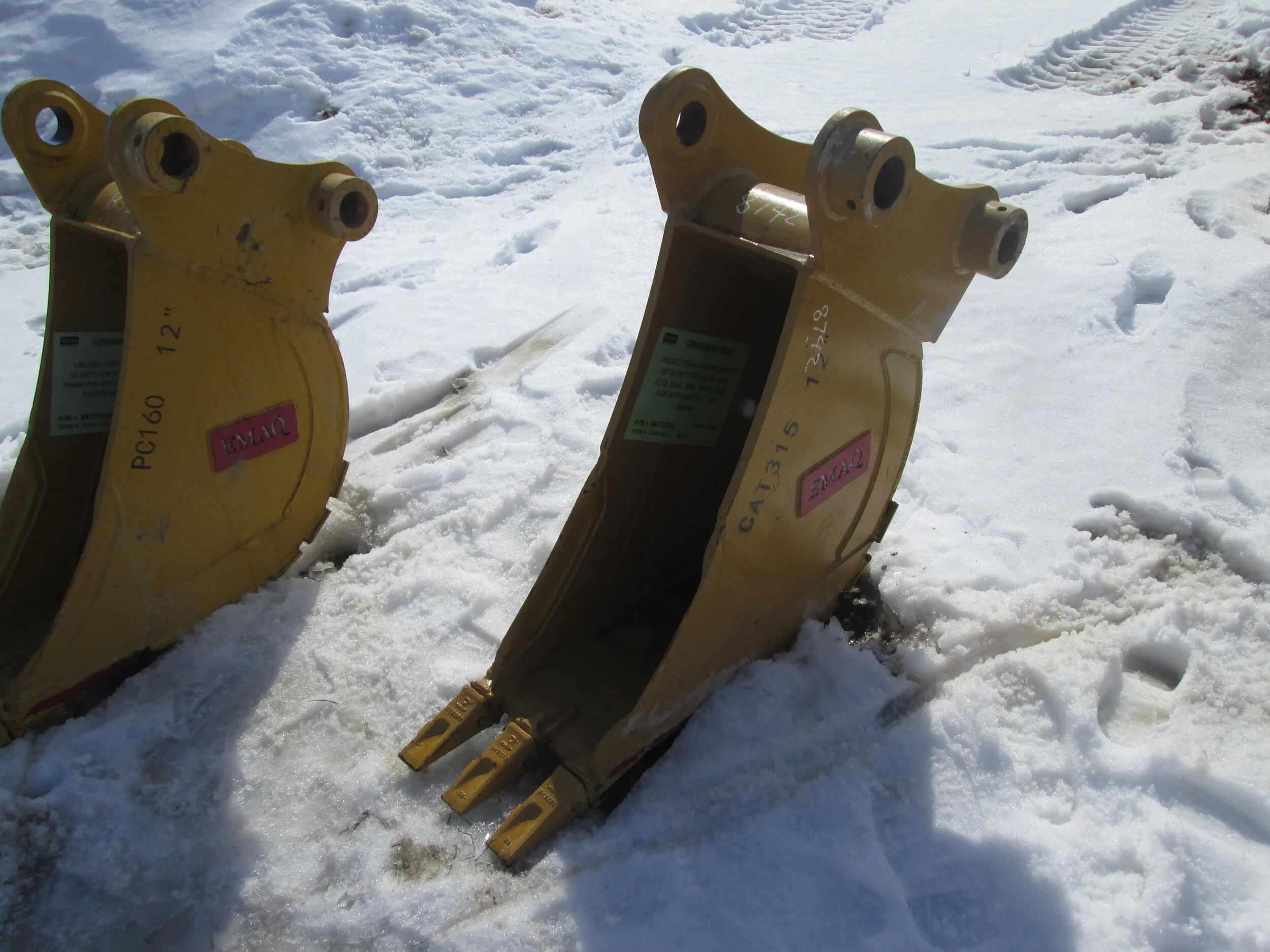 Tooth Buckets 8" – 20" — Carroll Equipment - CNY'S Best Place For ...