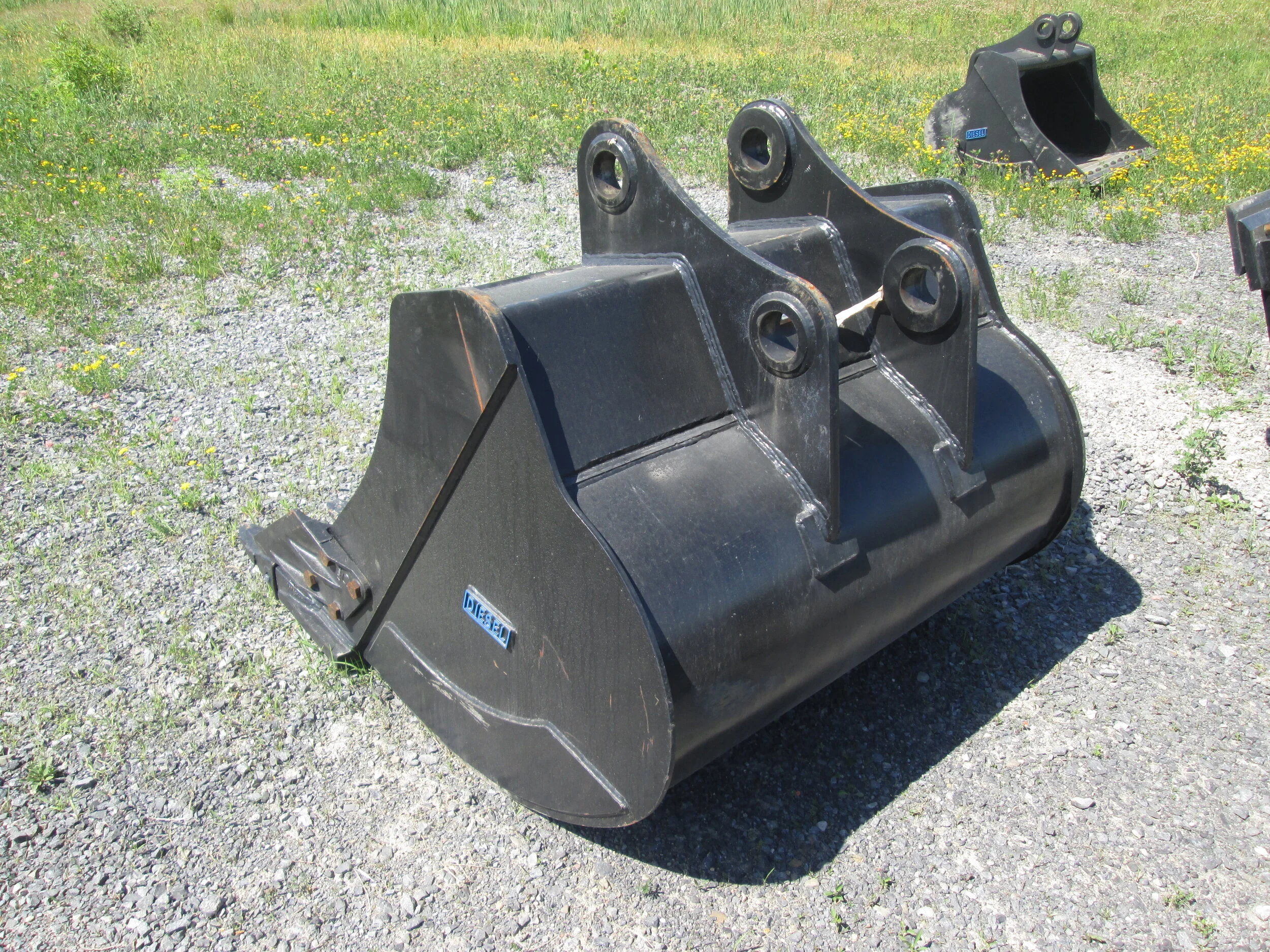 Tooth Buckets 51” – 78” — Carroll Equipment - CNY'S Best Place For ...