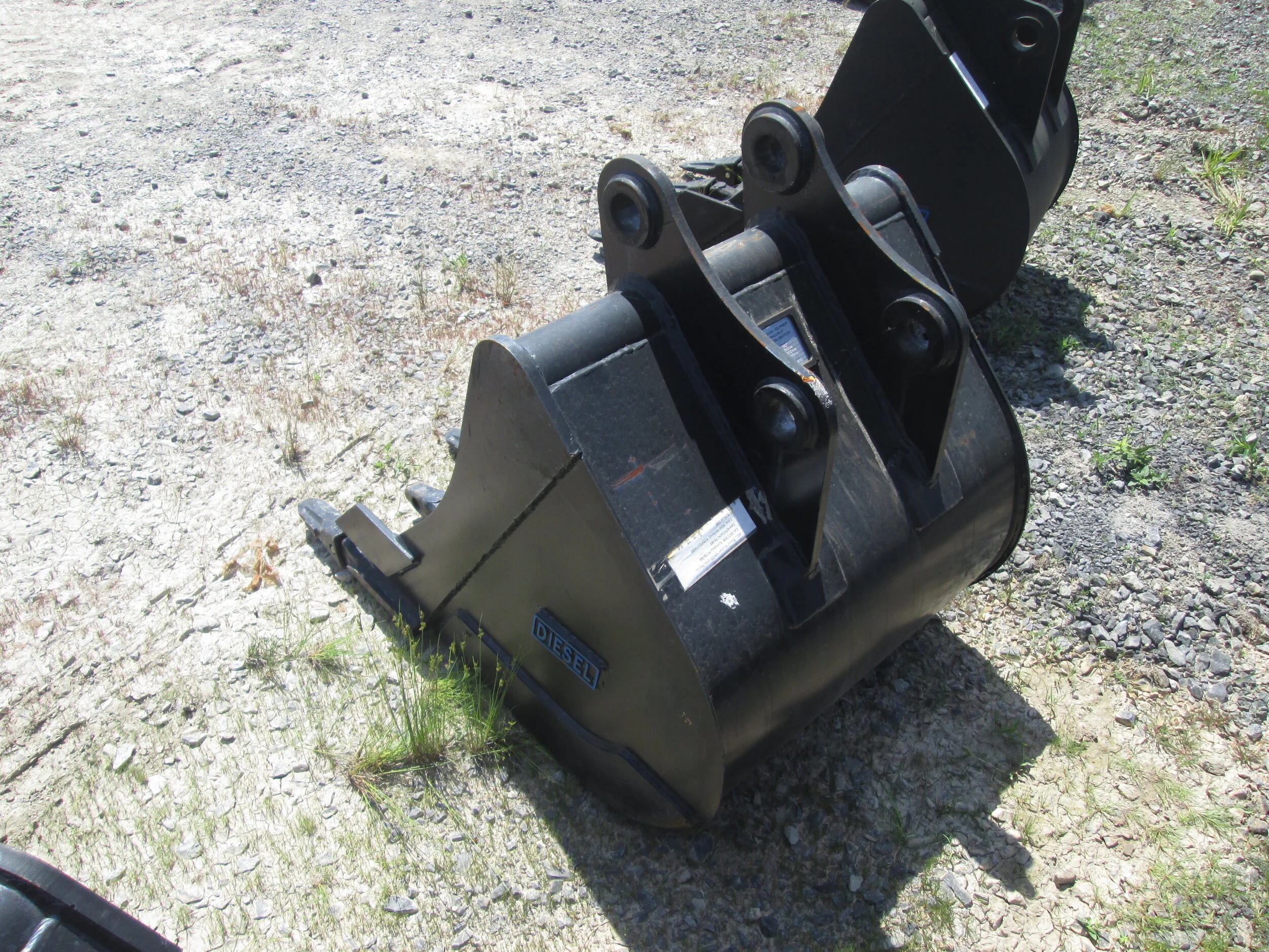 #1876- New 30" Diesel Tooth Bucket CAT307, 308 - REGULAR PRICE $2,623. ...