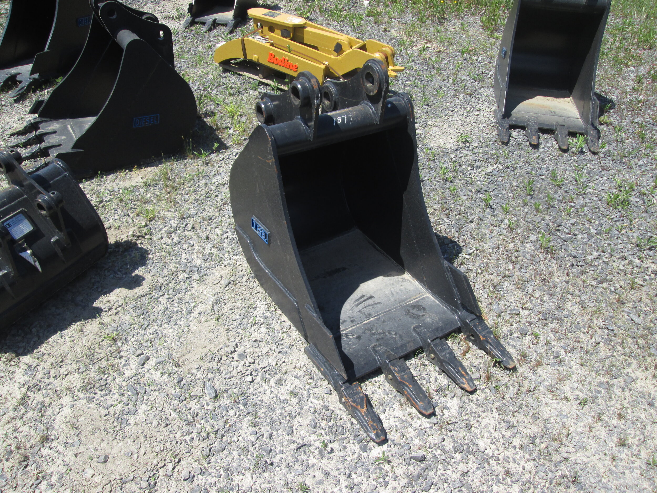 Tooth Buckets 21” – 30” — Carroll Equipment - CNY'S Best Place For ...