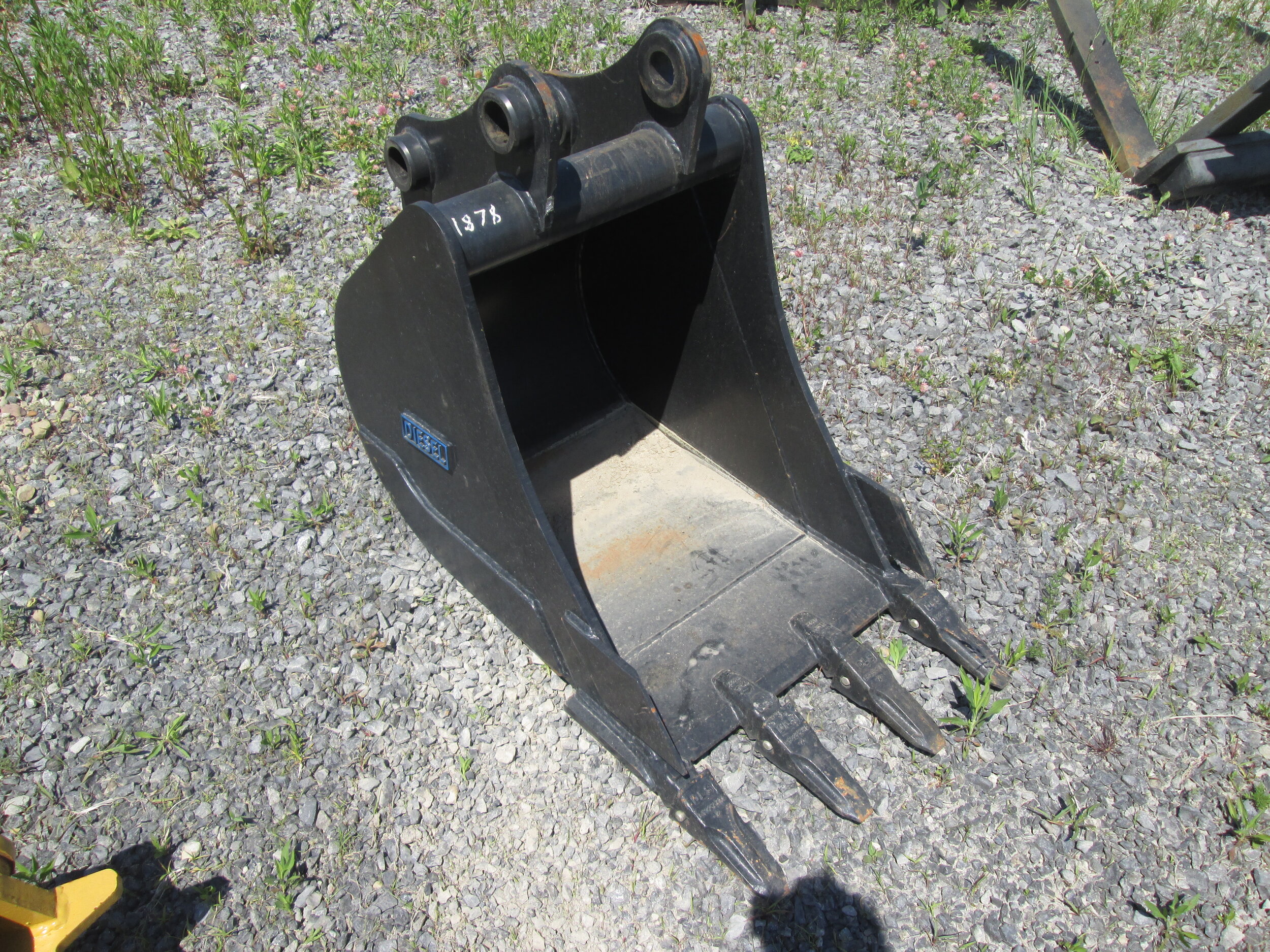 Tooth Buckets 21” – 30” — Carroll Equipment - CNY'S Best Place For ...