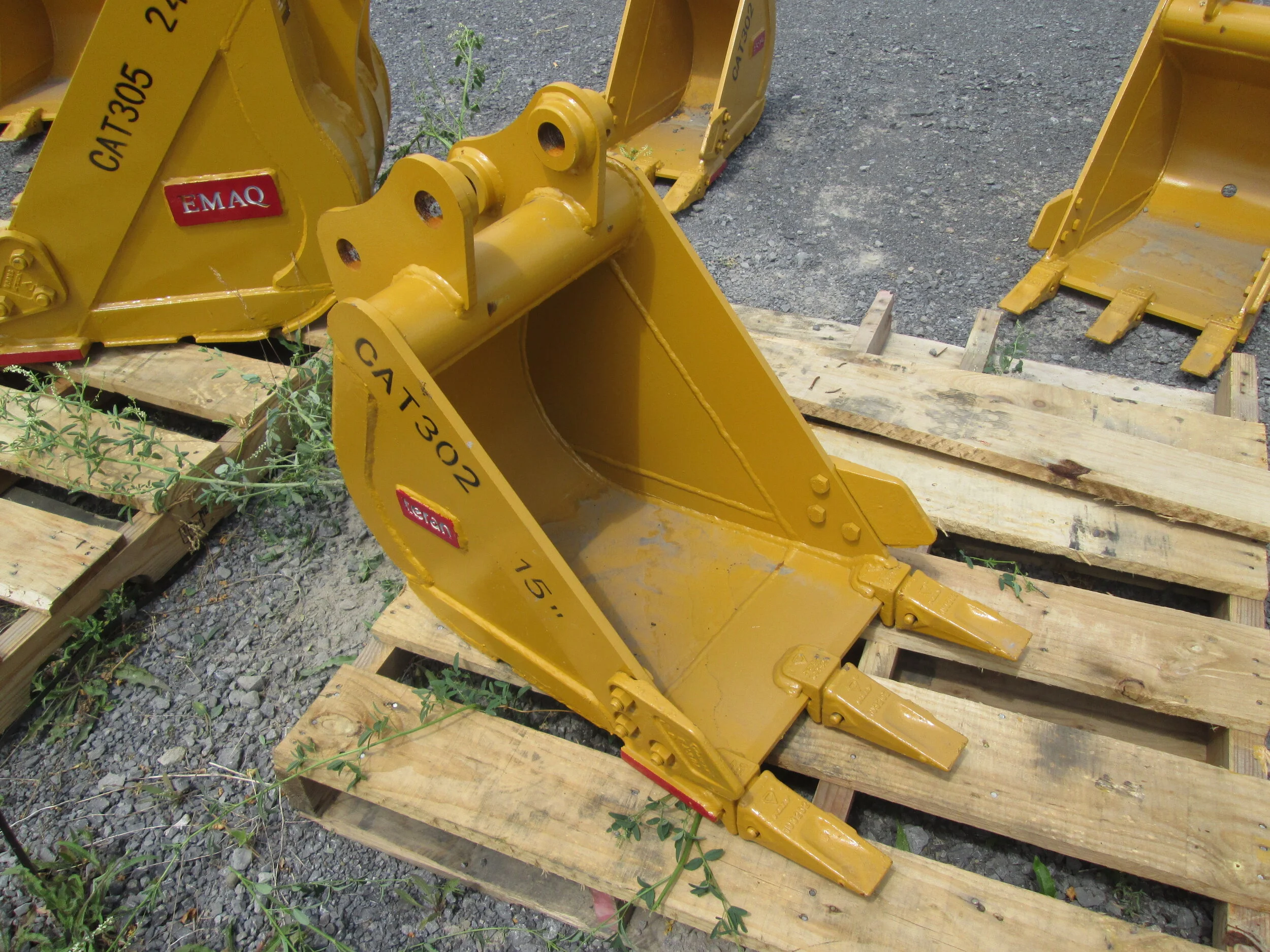 Tooth Buckets 8" – 20" — Carroll Equipment - CNY'S Best Place For ...